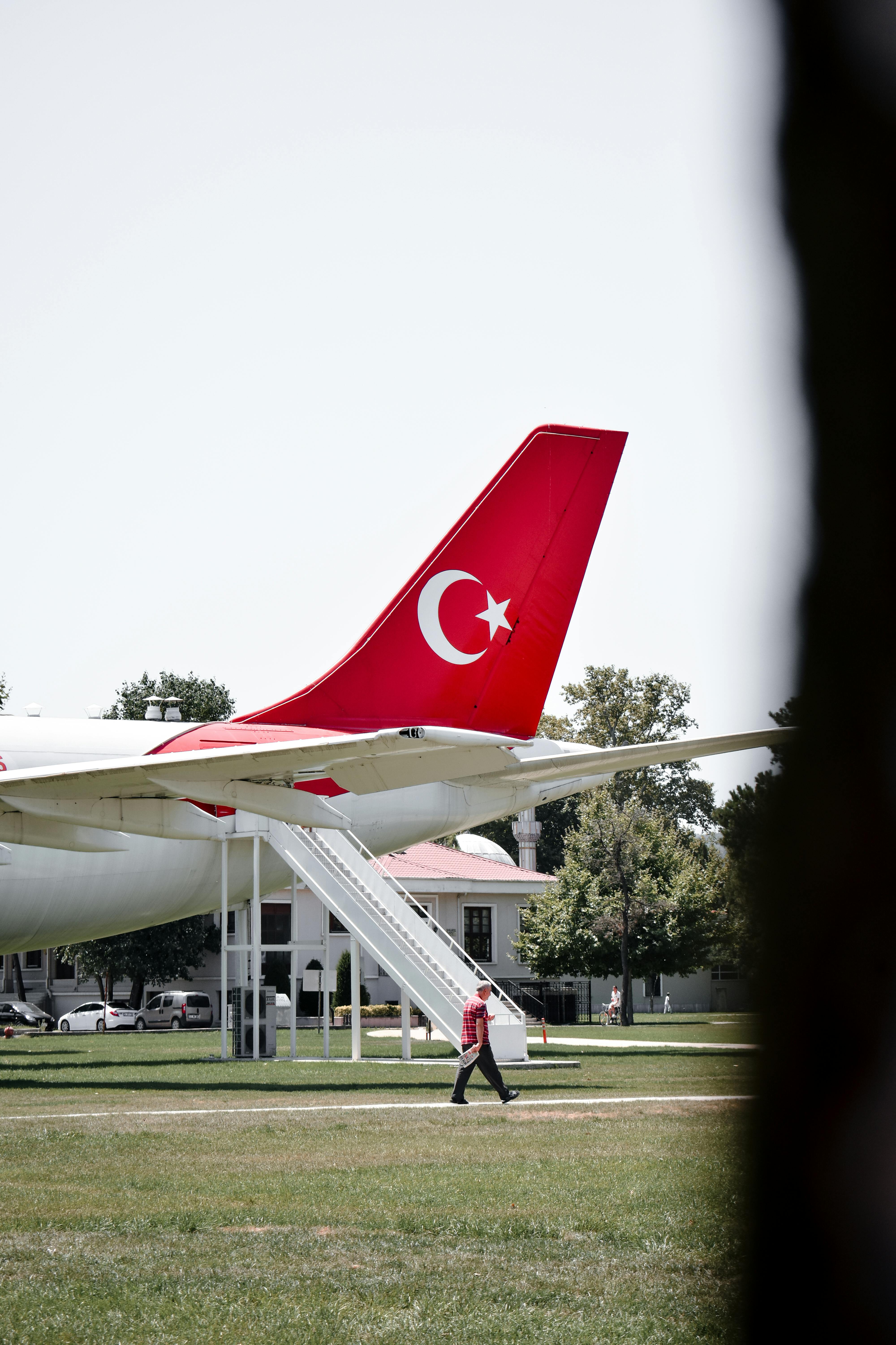 Turkish Plane Photos, Download The BEST Free Turkish Plane Stock Photos ...