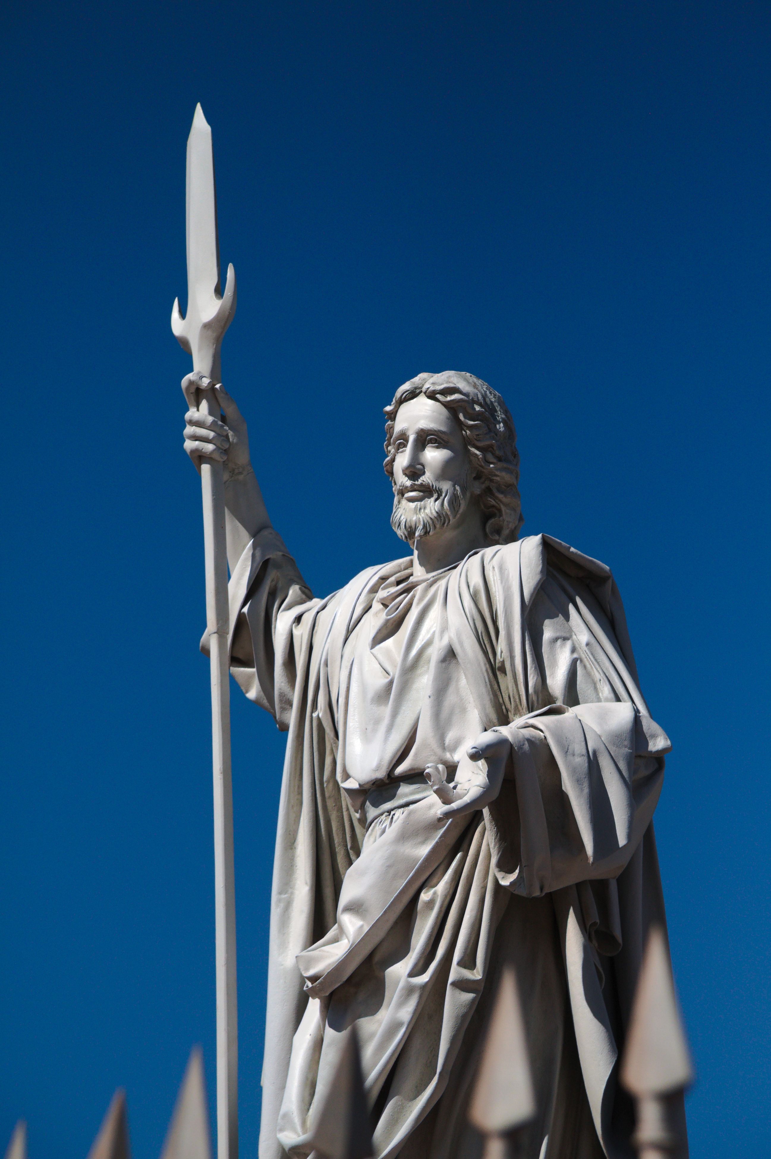 Low Angle Photo of Angel Statue · Free Stock Photo