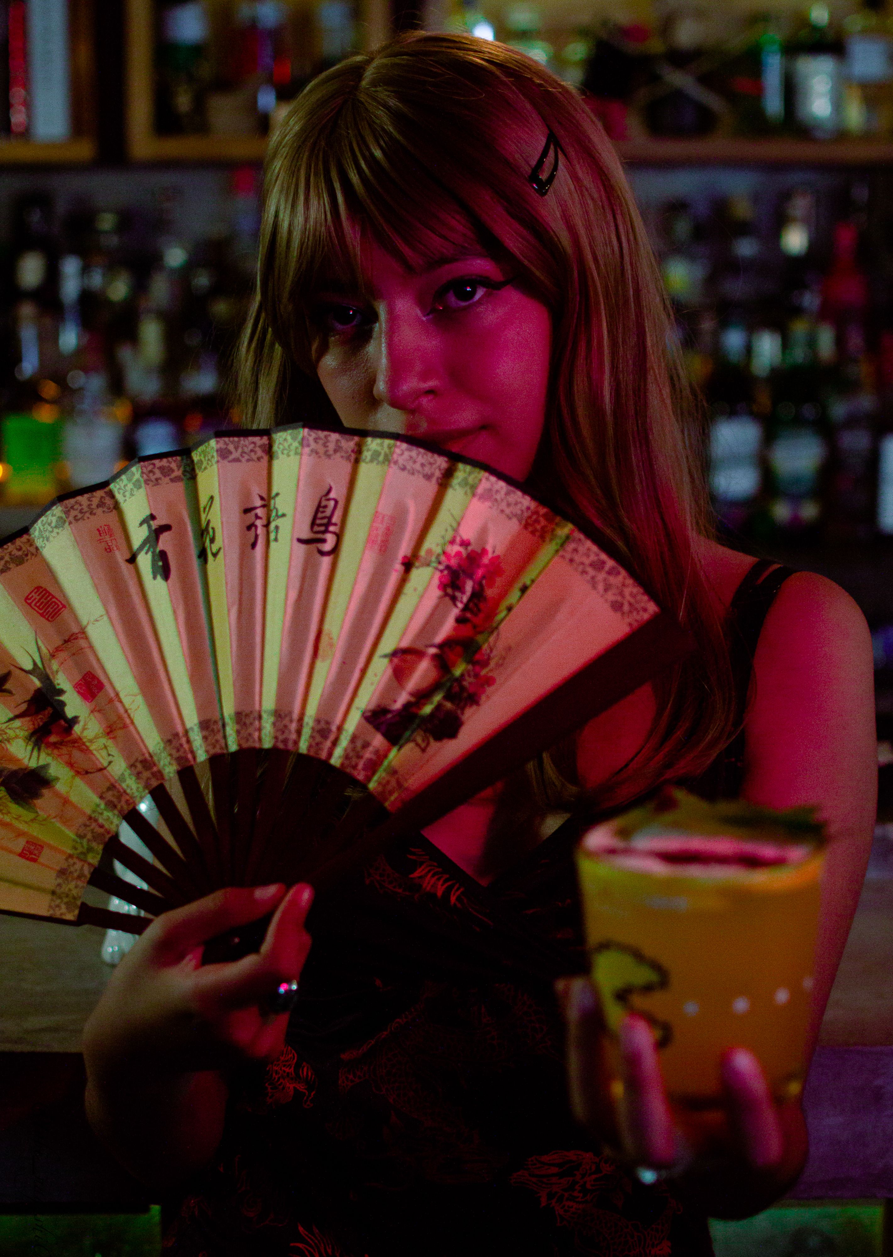 Women at a Bar · Free Stock Photo