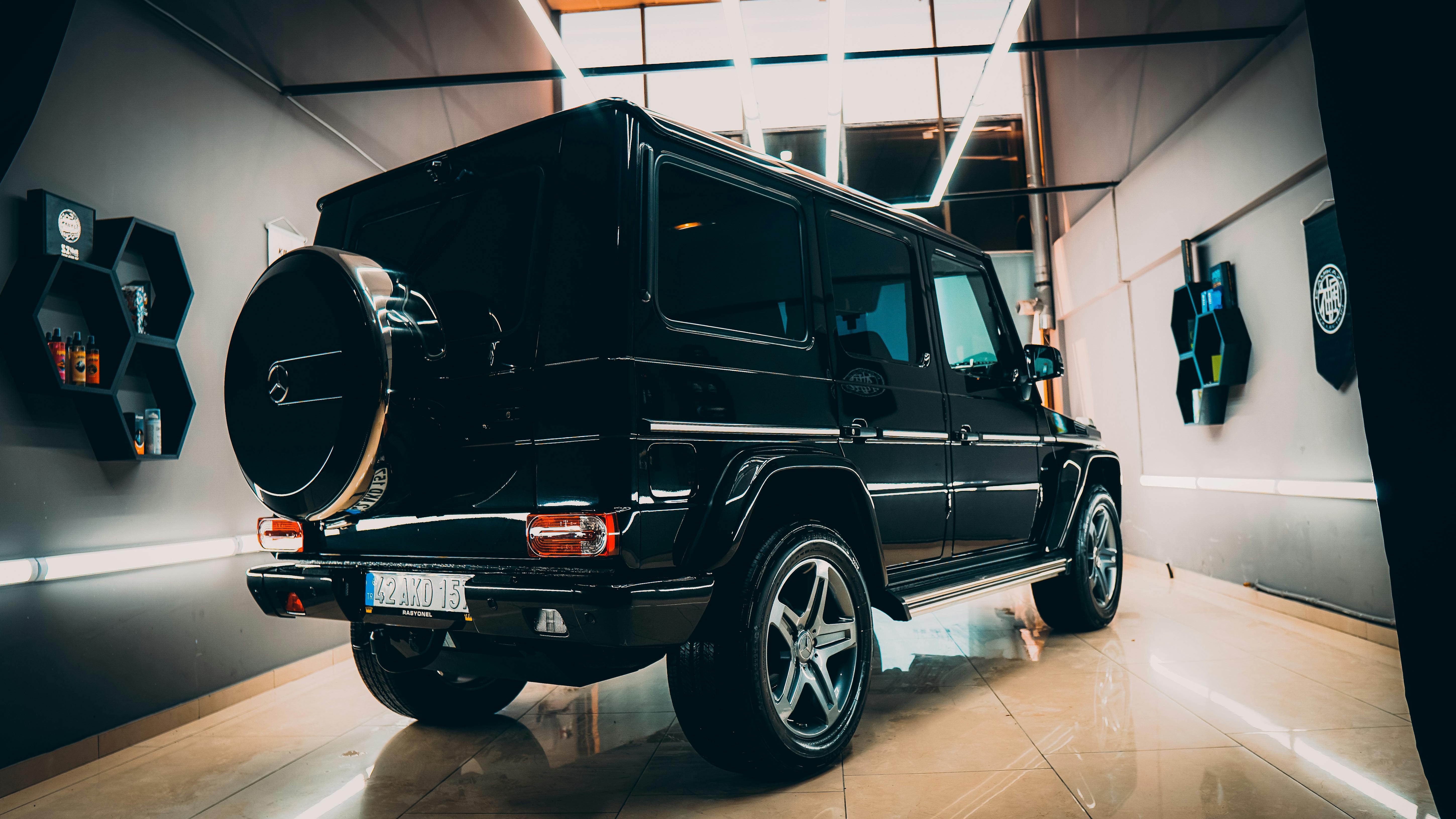Black Mercedes Jeep · Free Stock Photo
