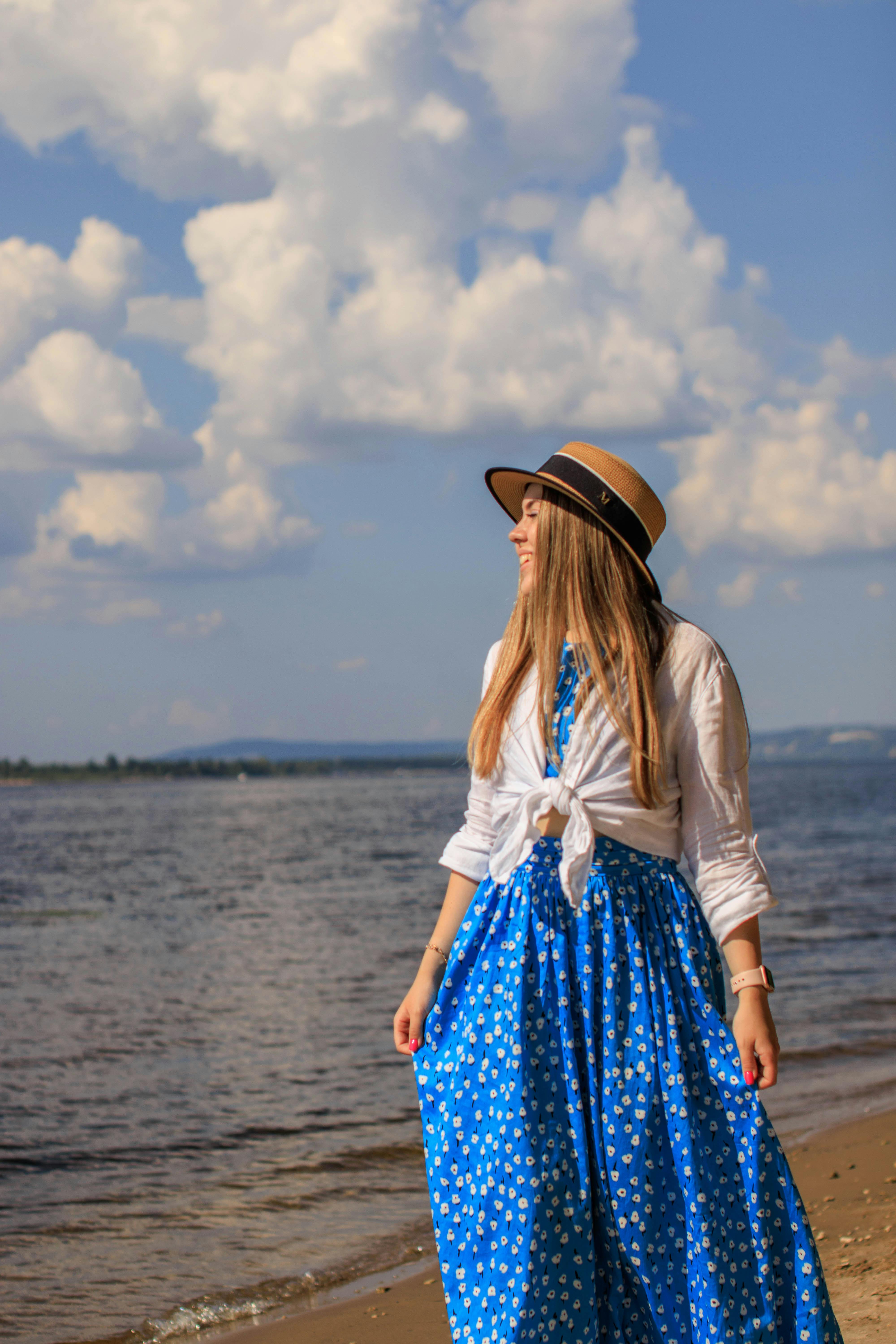 Women On Beach Photos, Download The BEST Free Women On Beach Stock ...