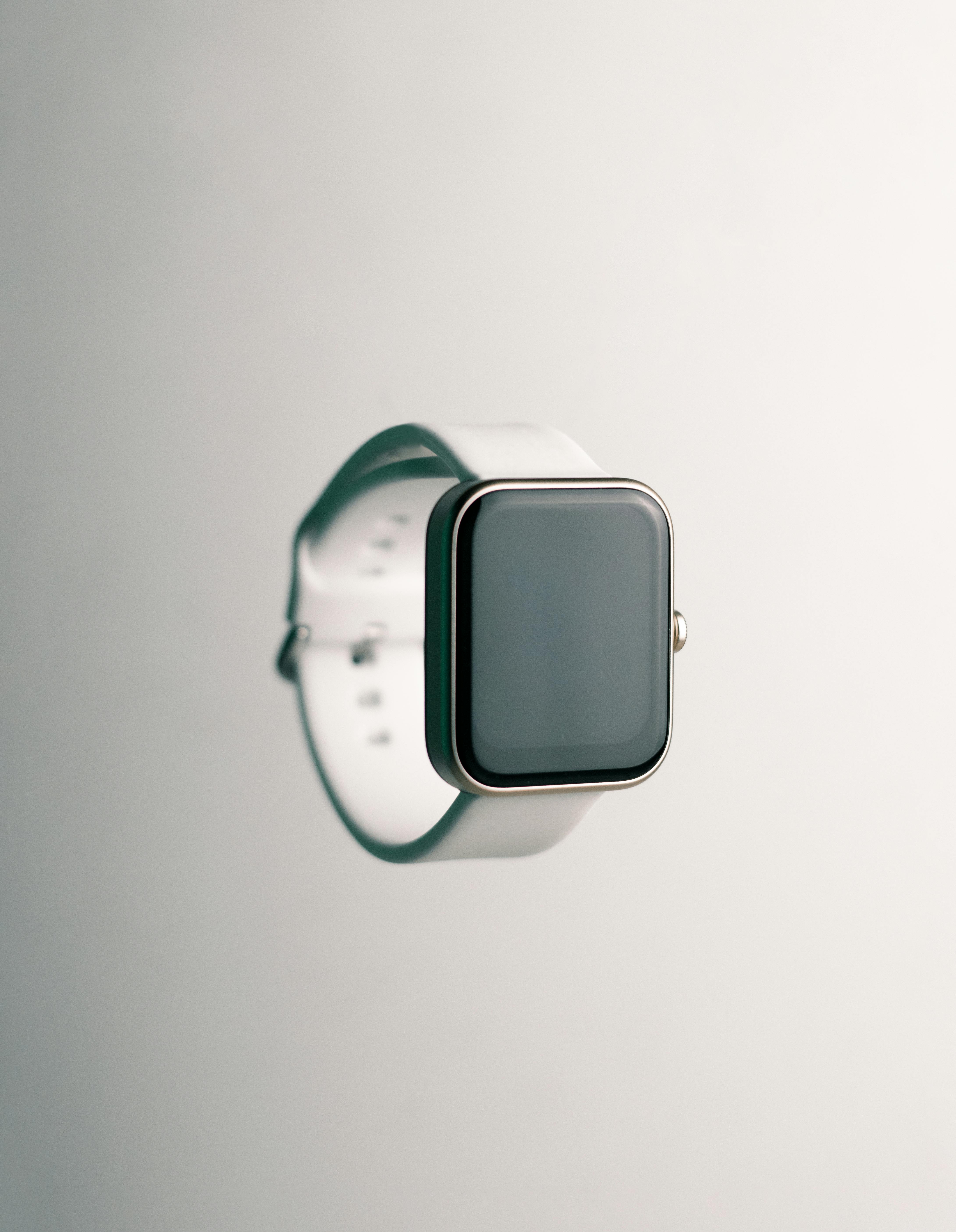 A Close-Up Shot of a Smartwatch · Free Stock Photo