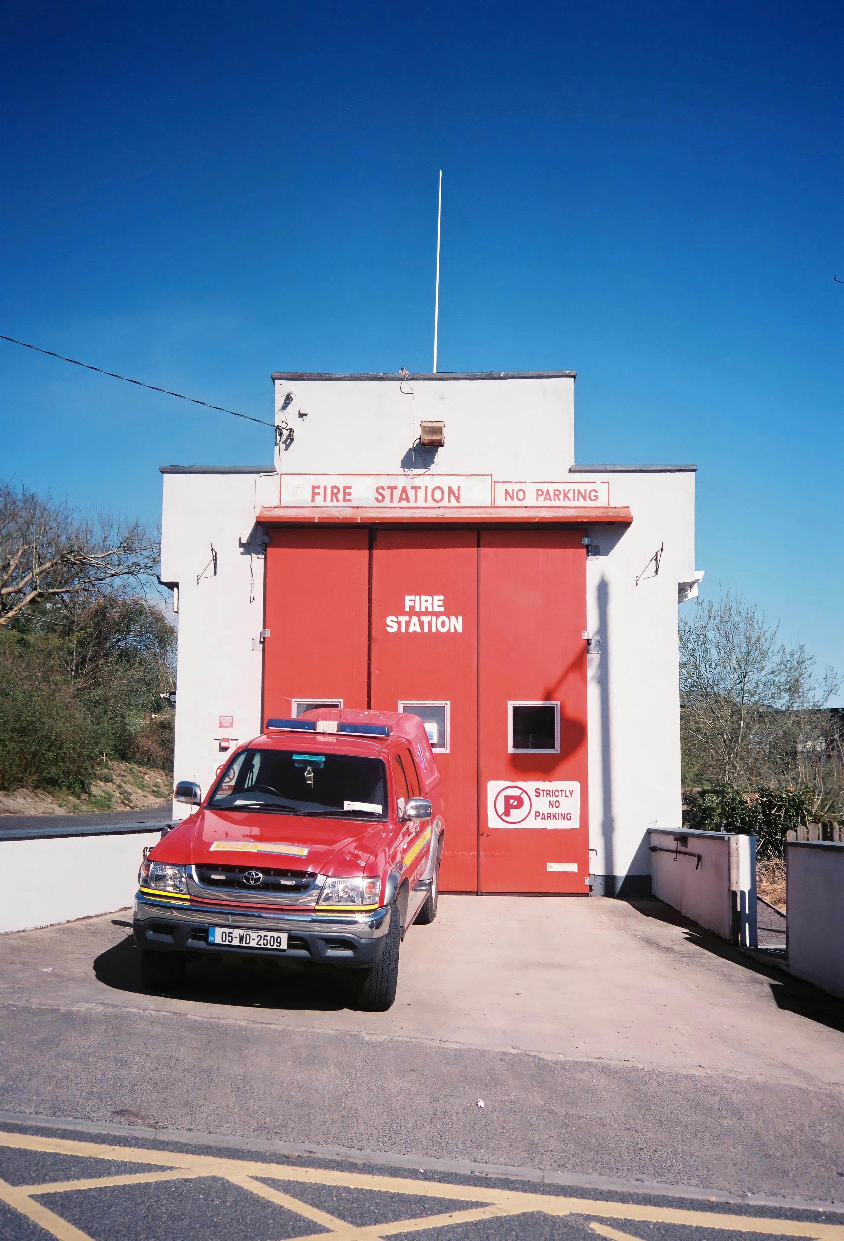 Fire Station Photos, Download The BEST Free Fire Station Stock Photos ...