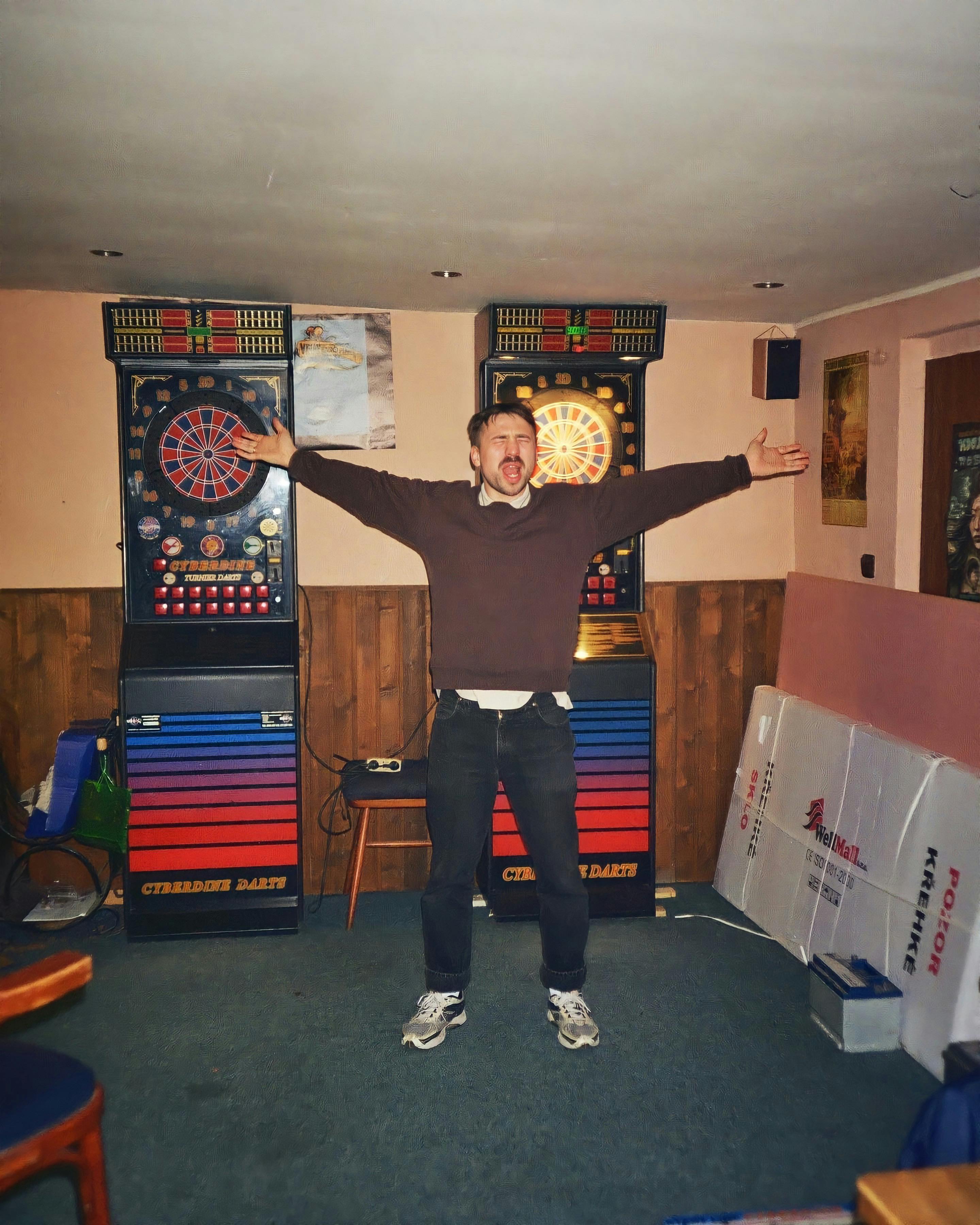 Dart Machines Photos, Download The BEST Free Dart Machines Stock Photos ...