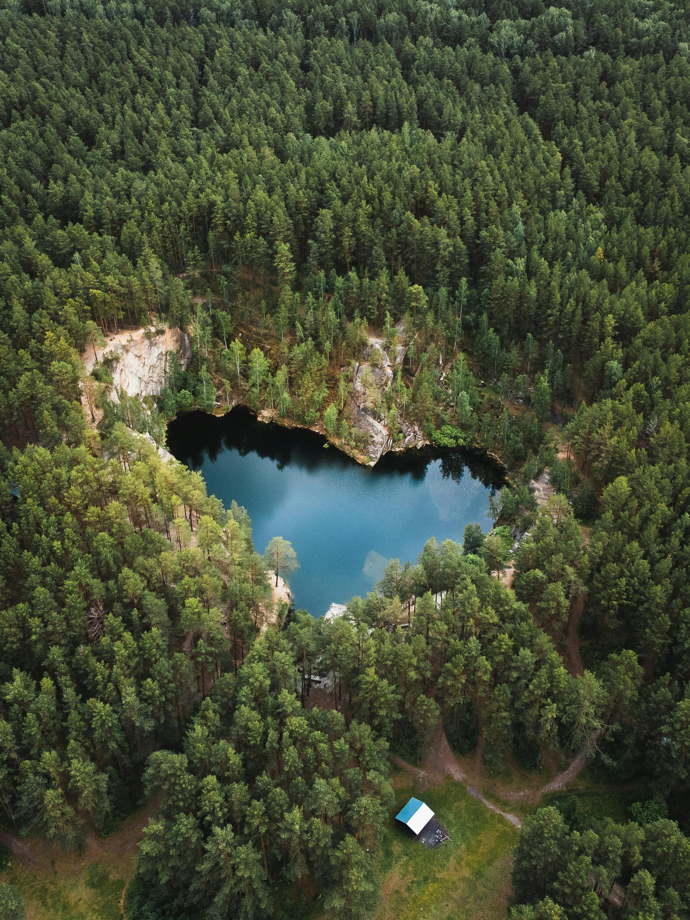 Heart Shaped Pond Photos, Download The BEST Free Heart Shaped Pond ...