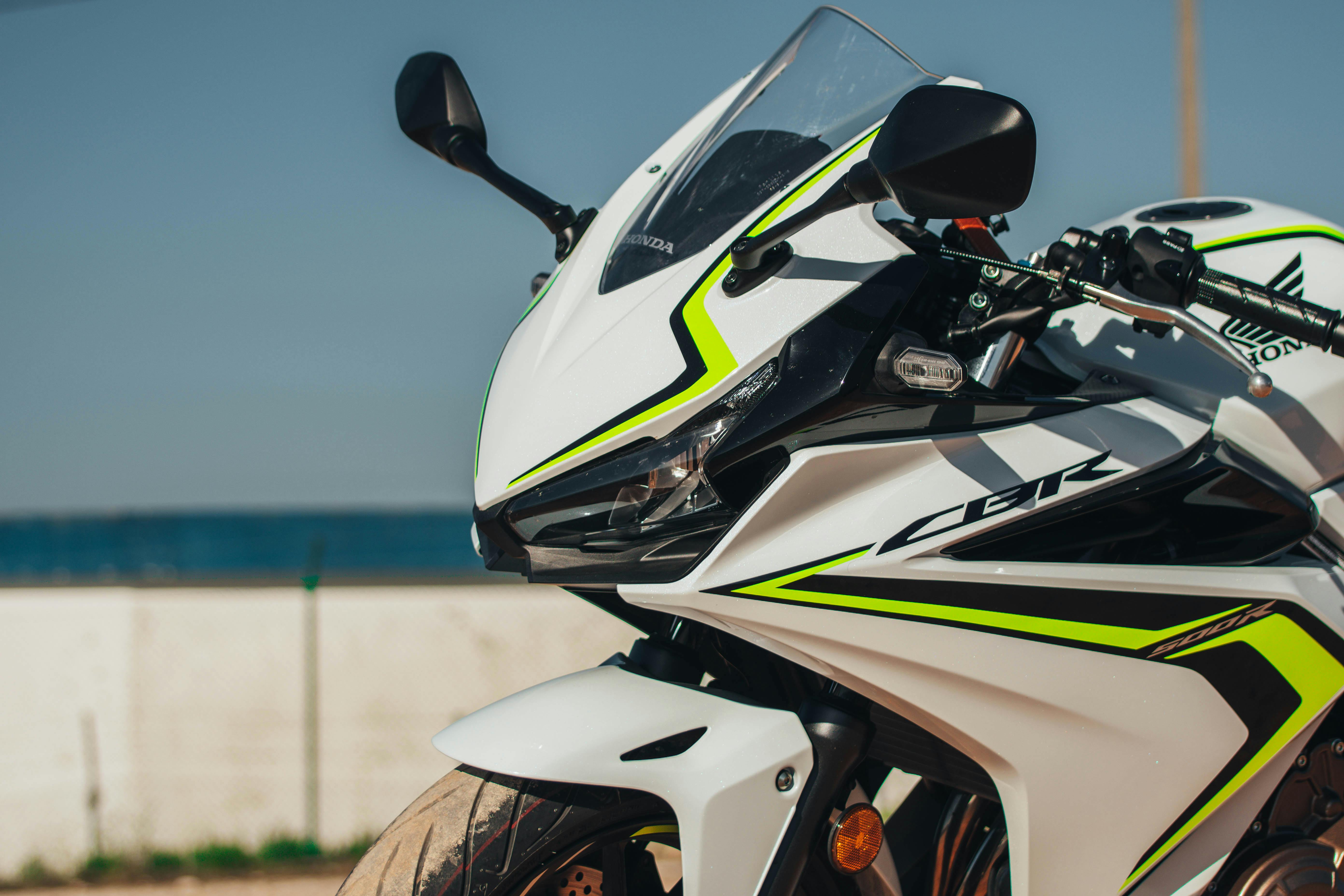 Close-Up Shot of a Motorcycle · Free Stock Photo