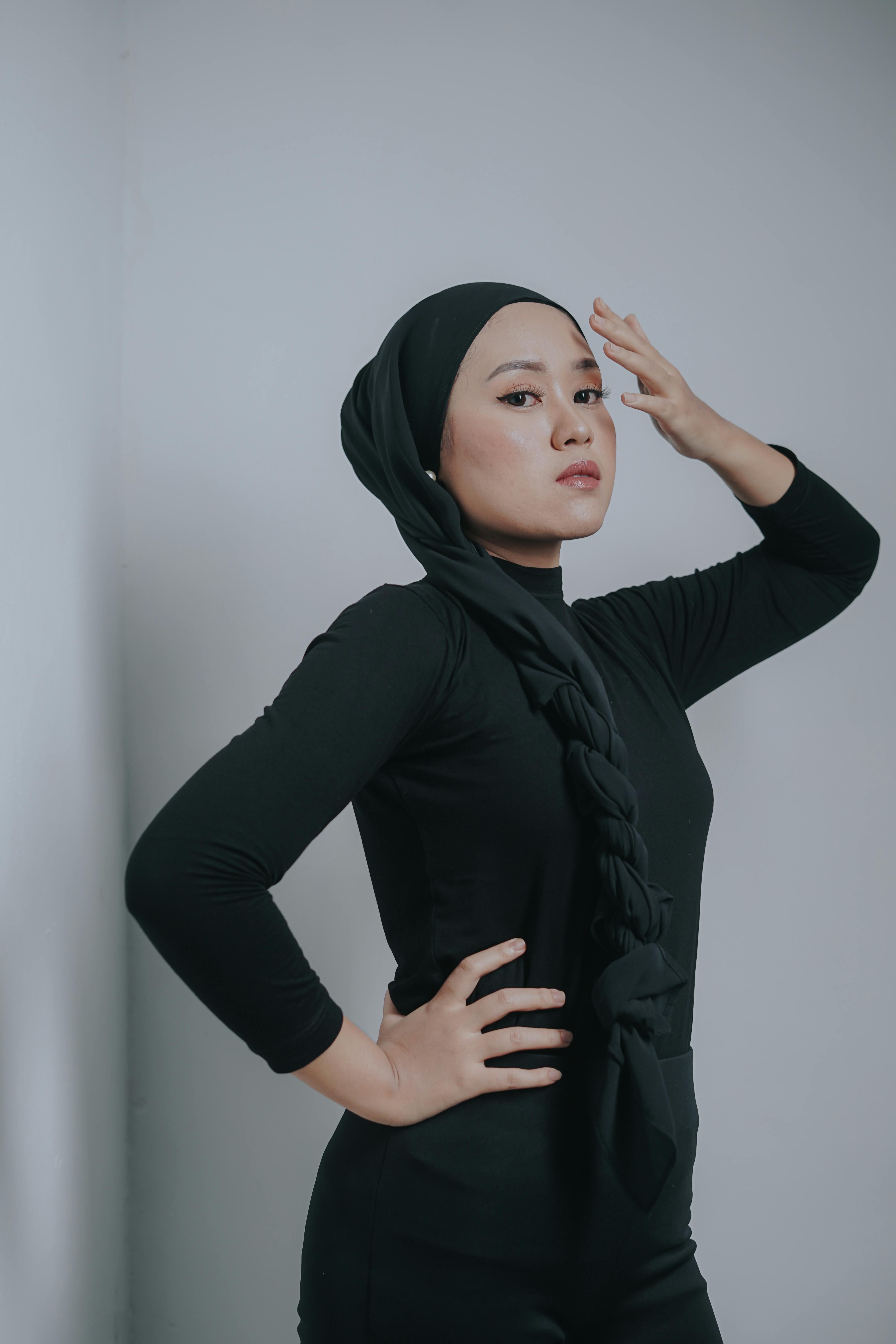 Back View of a Woman in a Hijab · Free Stock Photo