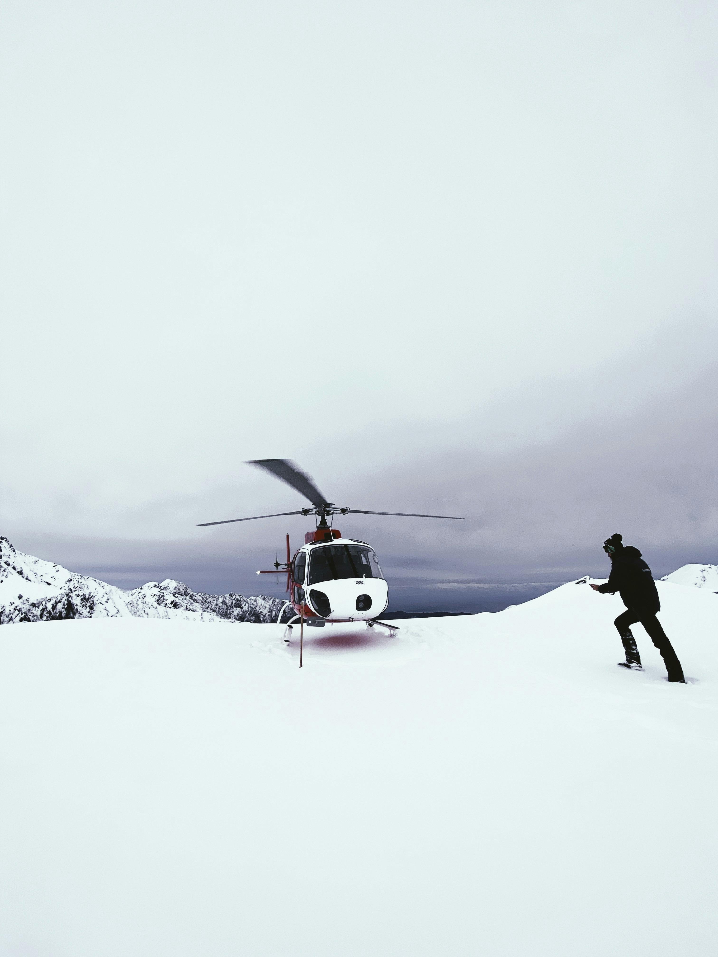 Mountain Helicopter Photos, Download The BEST Free Mountain Helicopter ...