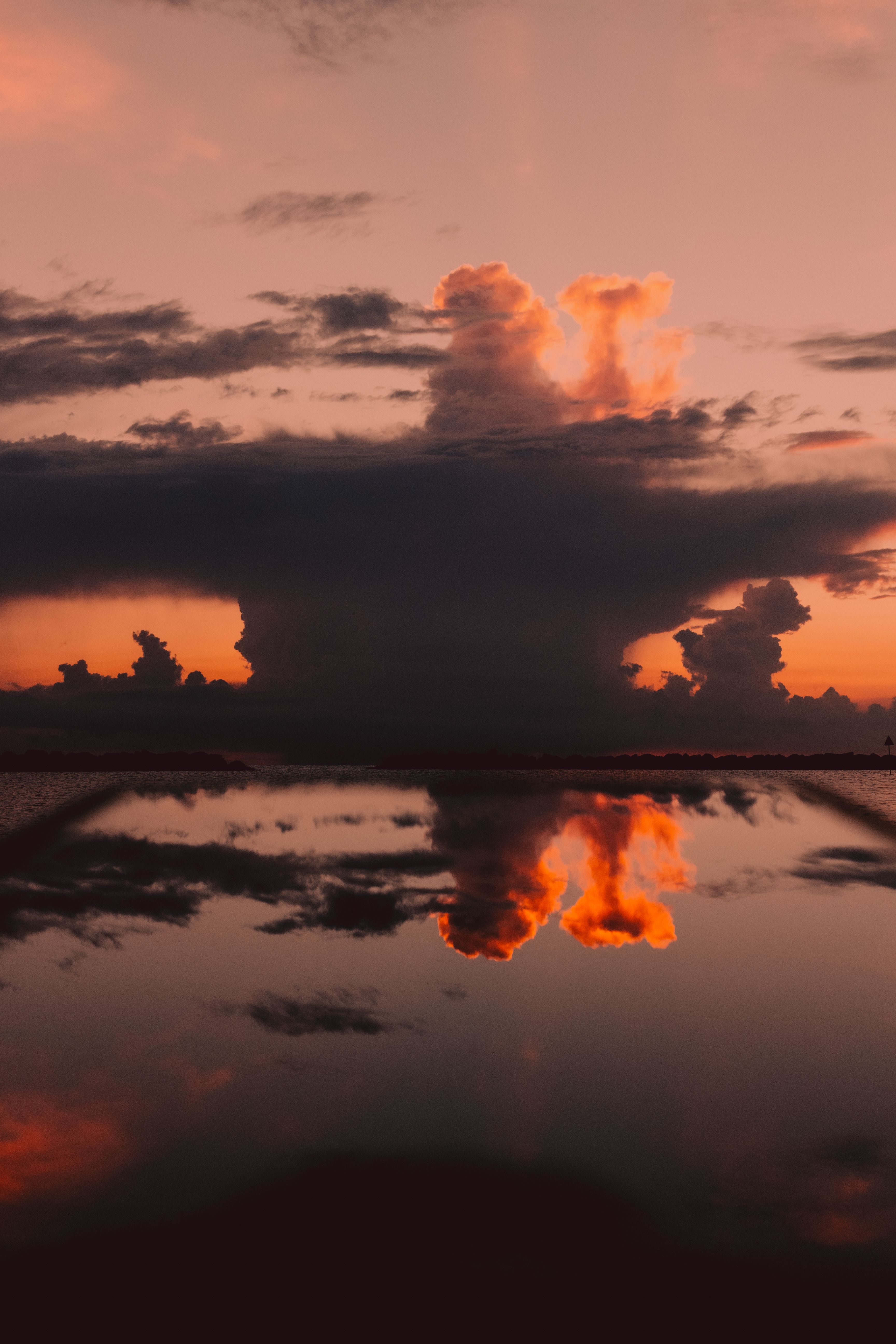 Gray Clouds over the Sea · Free Stock Photo