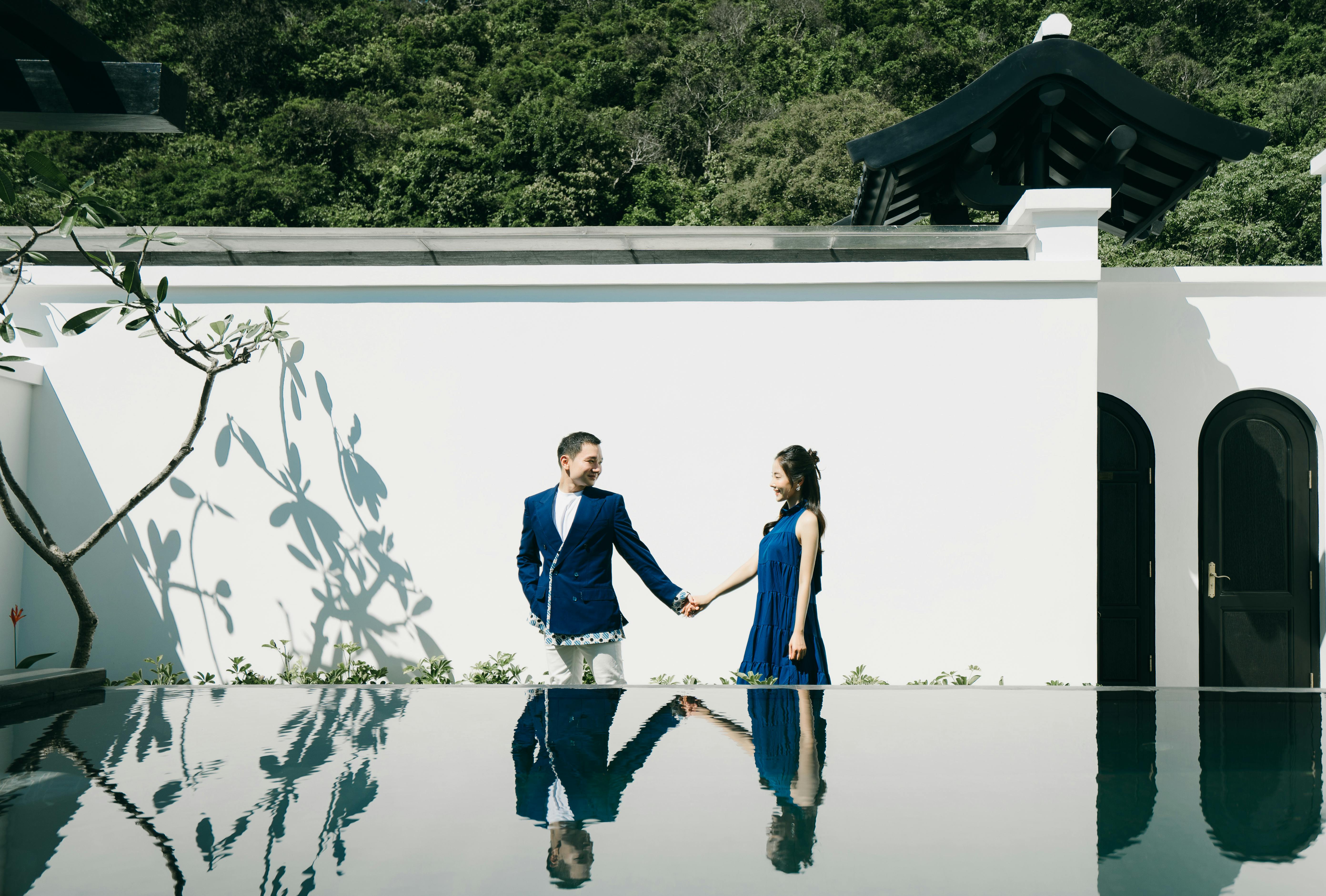 Couple Holding Hands · Free Stock Photo