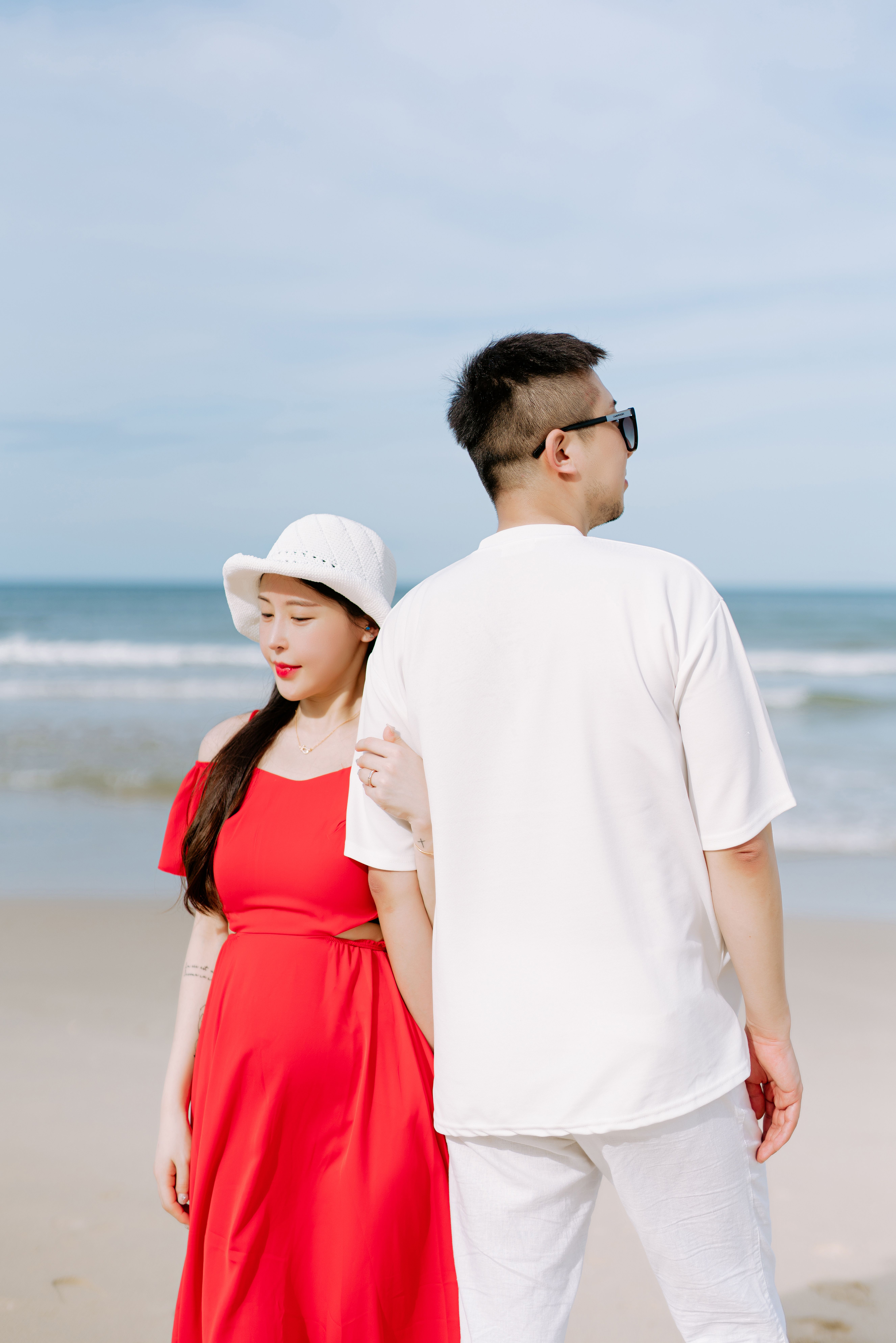 Men Beside The Beach Photos, Download The BEST Free Men Beside The ...