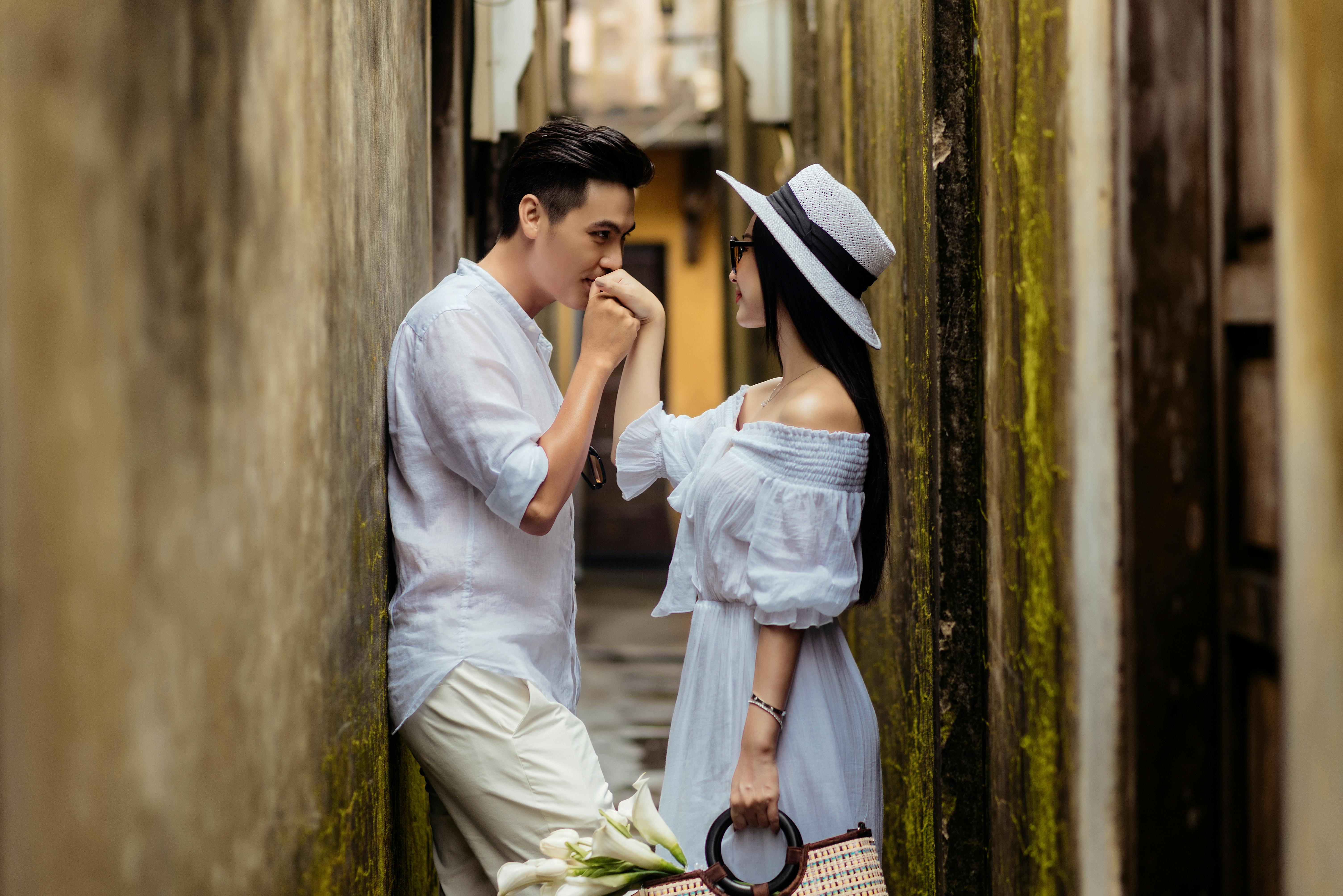 Sweet Moments of a Romantic Couple · Free Stock Photo