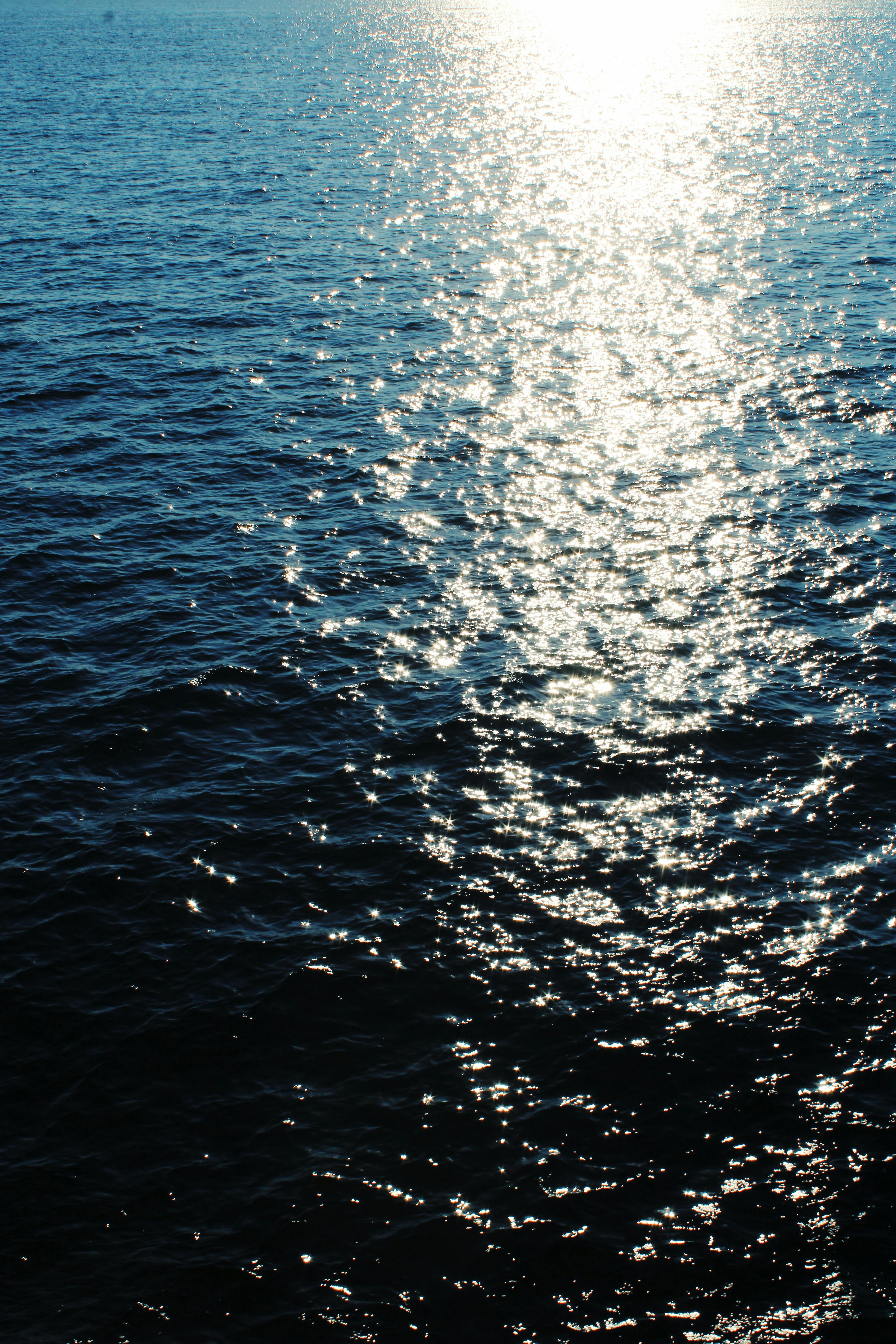 Reflection of the Sunlight on Sea Water · Free Stock Photo
