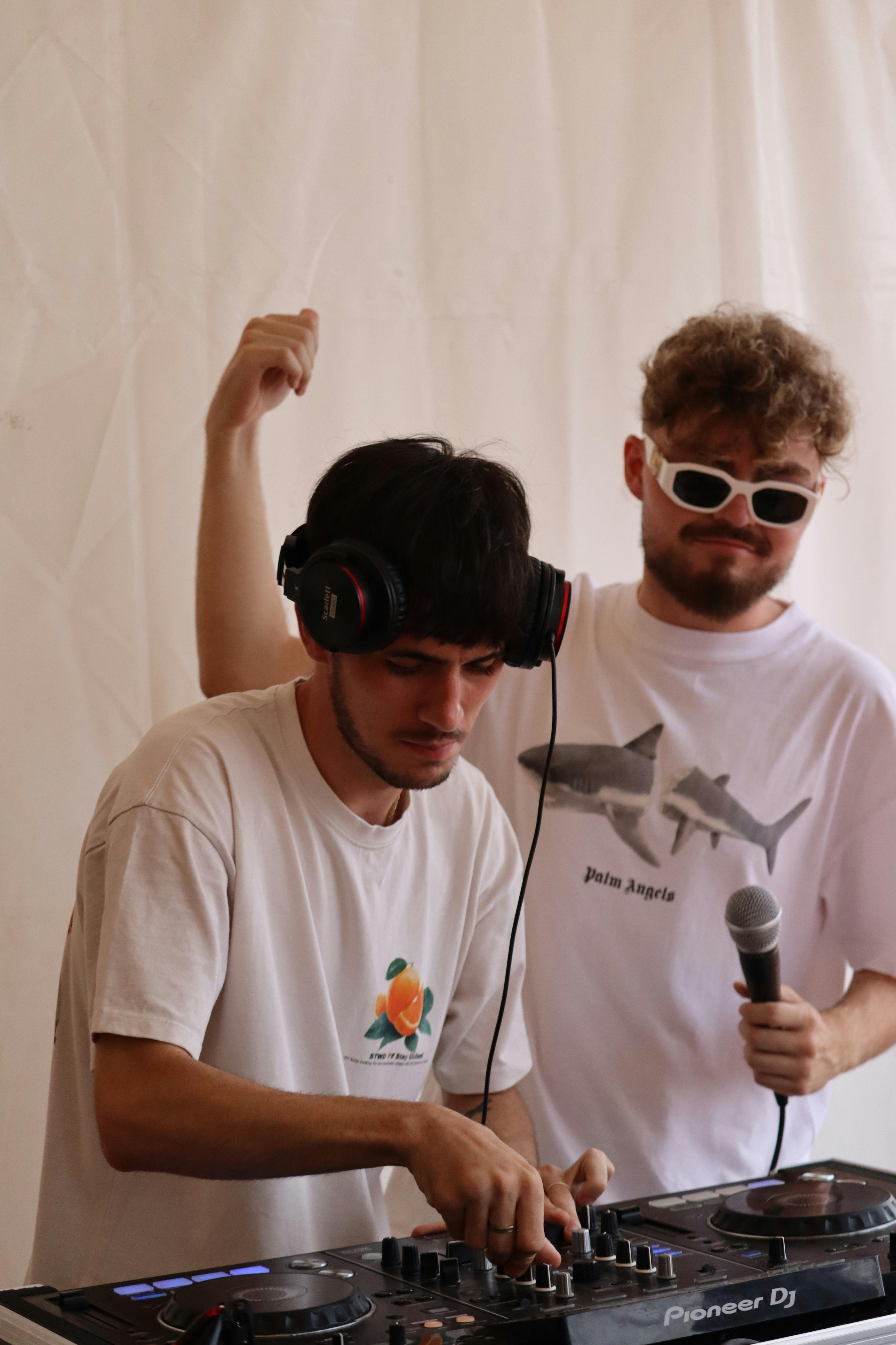 React Js Photos, Download The BEST Free React Js Stock Photos & HD Images