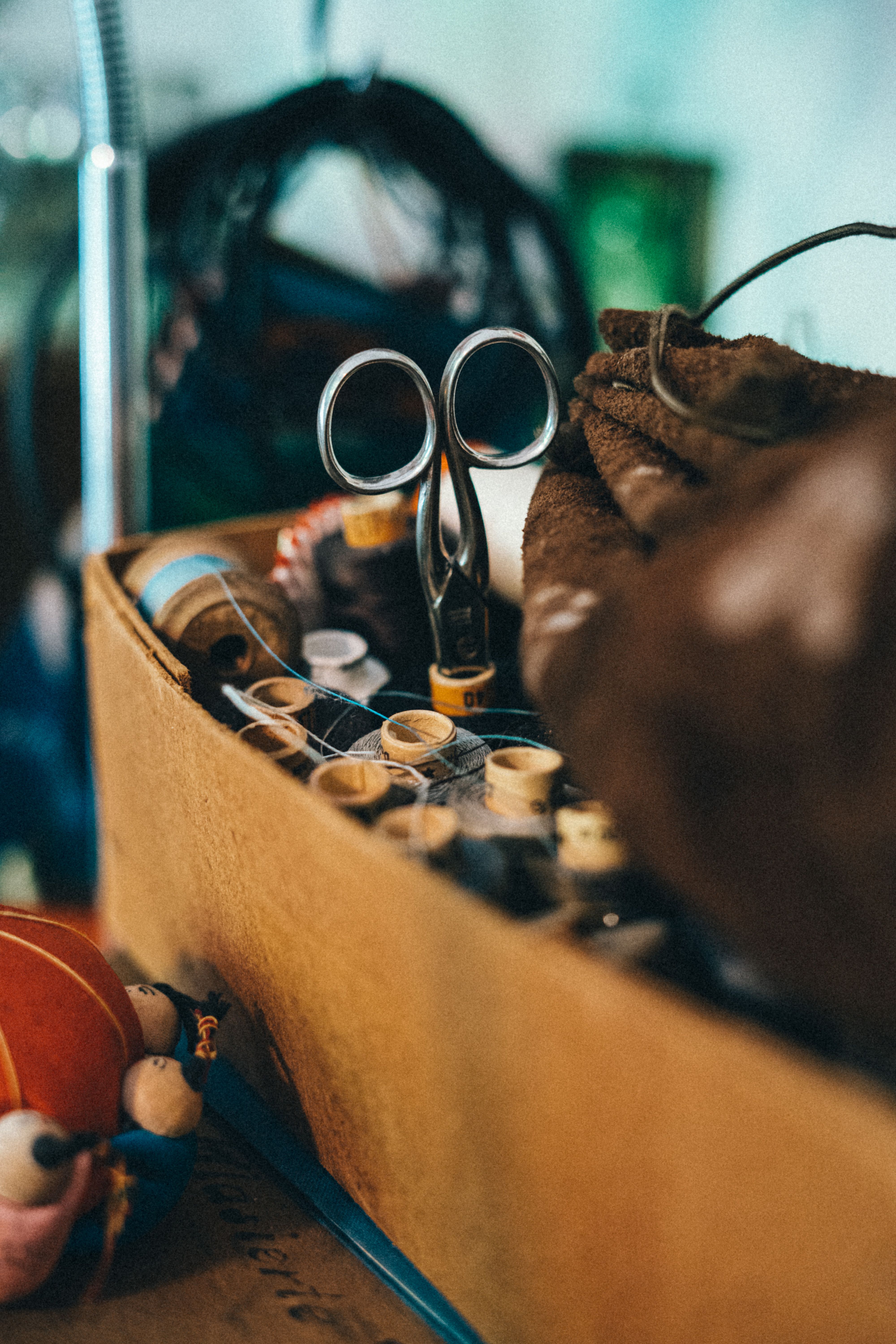 Close-Up Shot of Barbershop Tools · Free Stock Photo