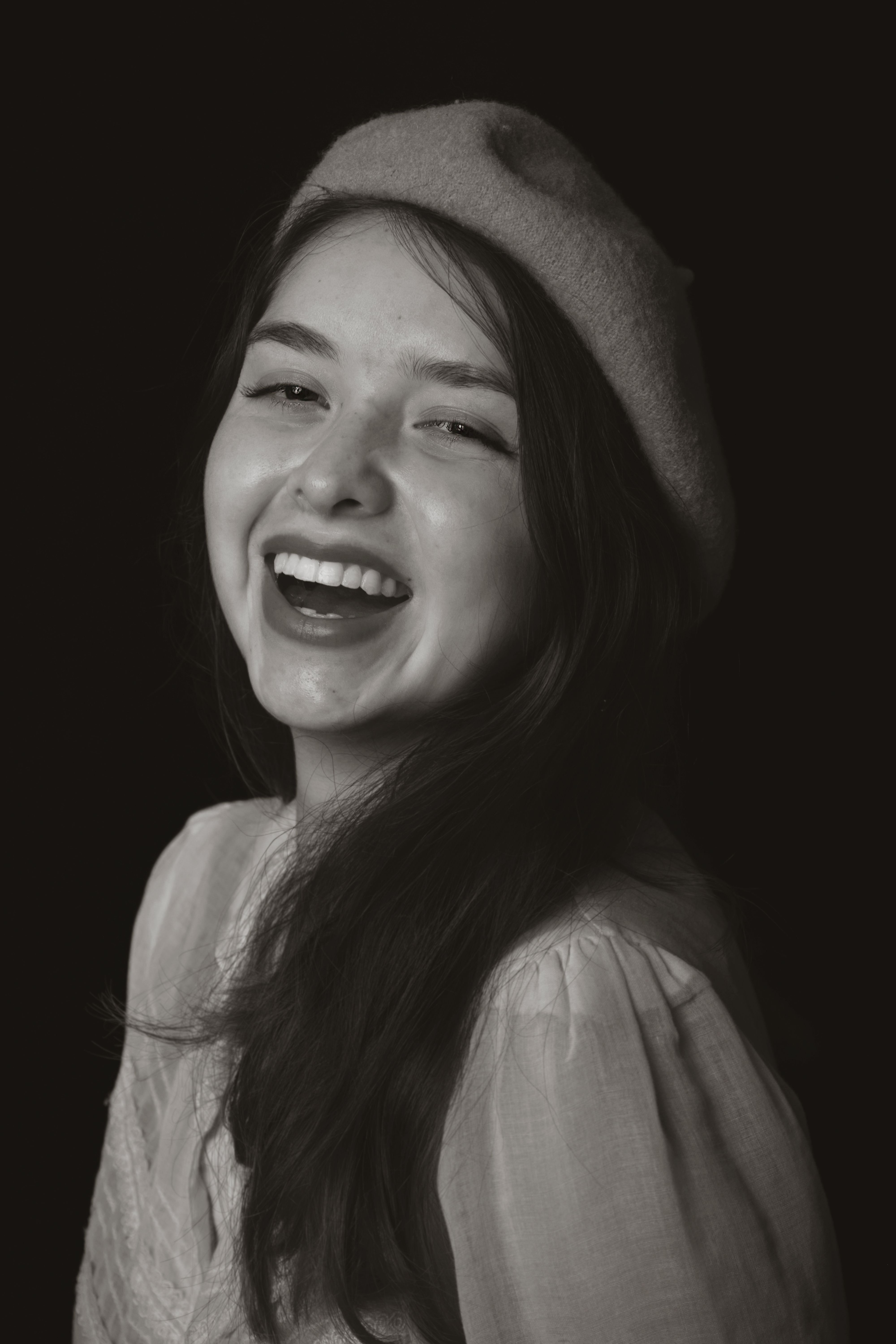 Monica Henao's Instagram, Twitter & Facebook on IDCrawl