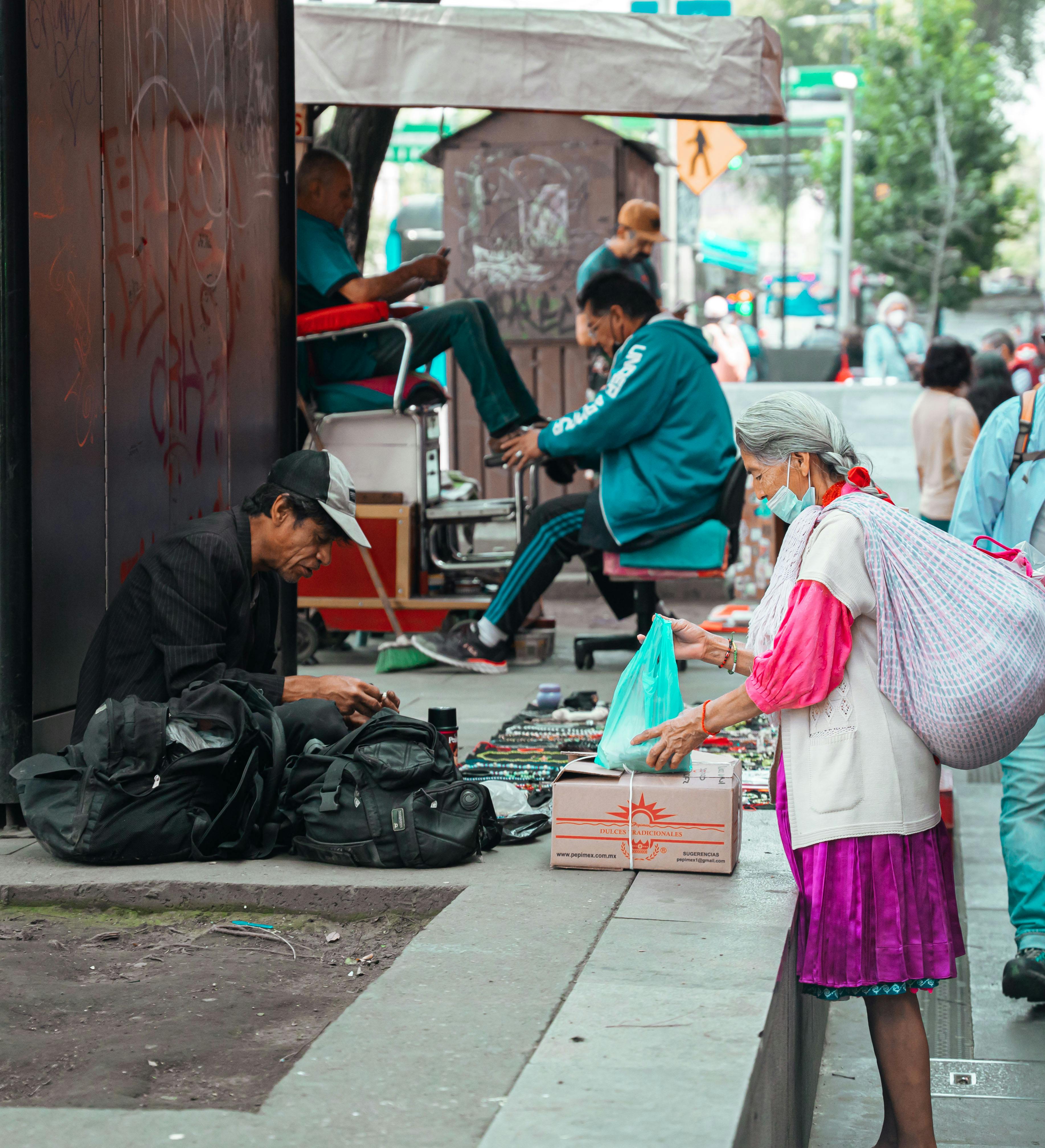 People on the Street · Free Stock Photo