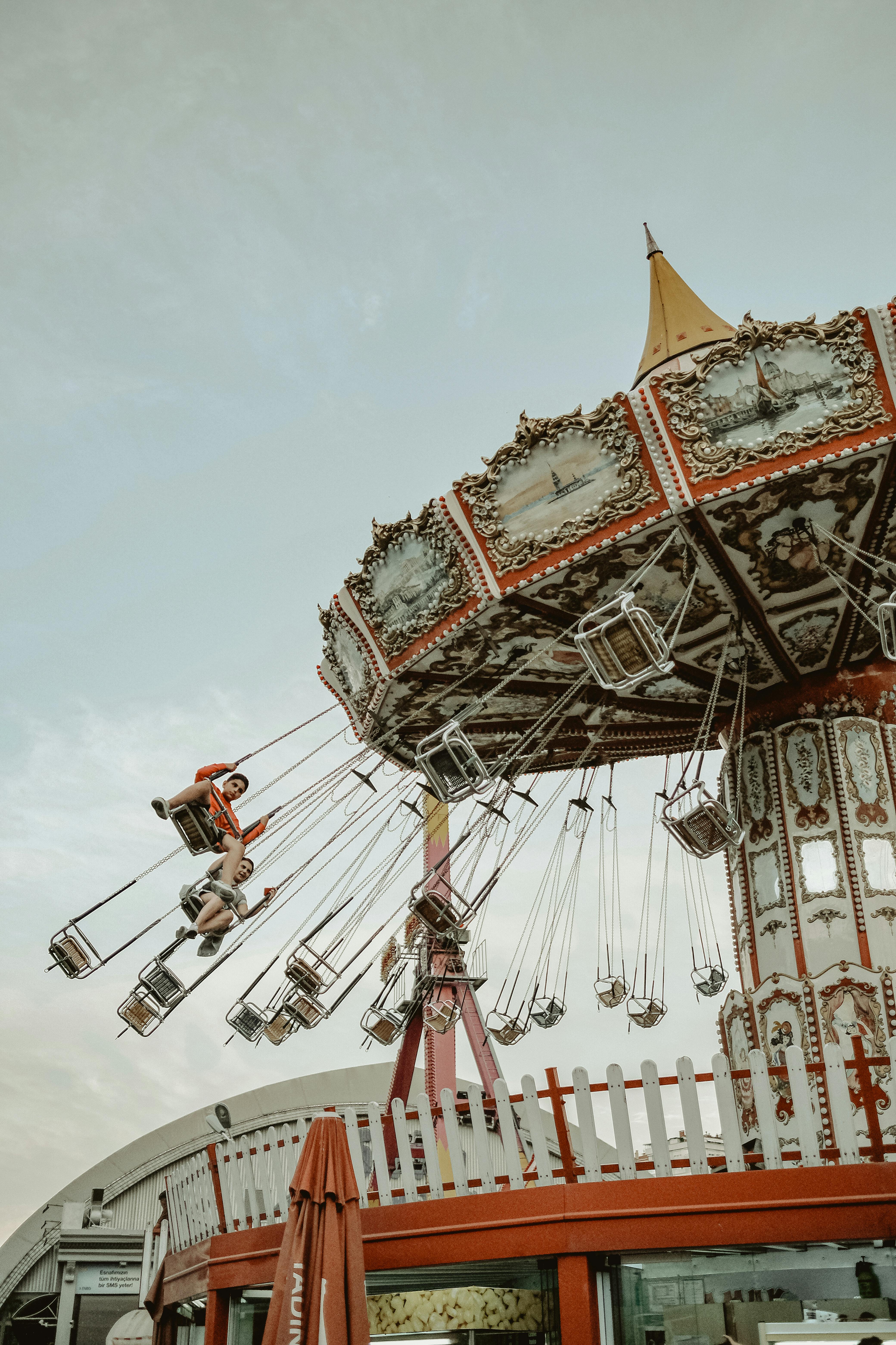 Colorful Funfair Carousel · Free Stock Photo