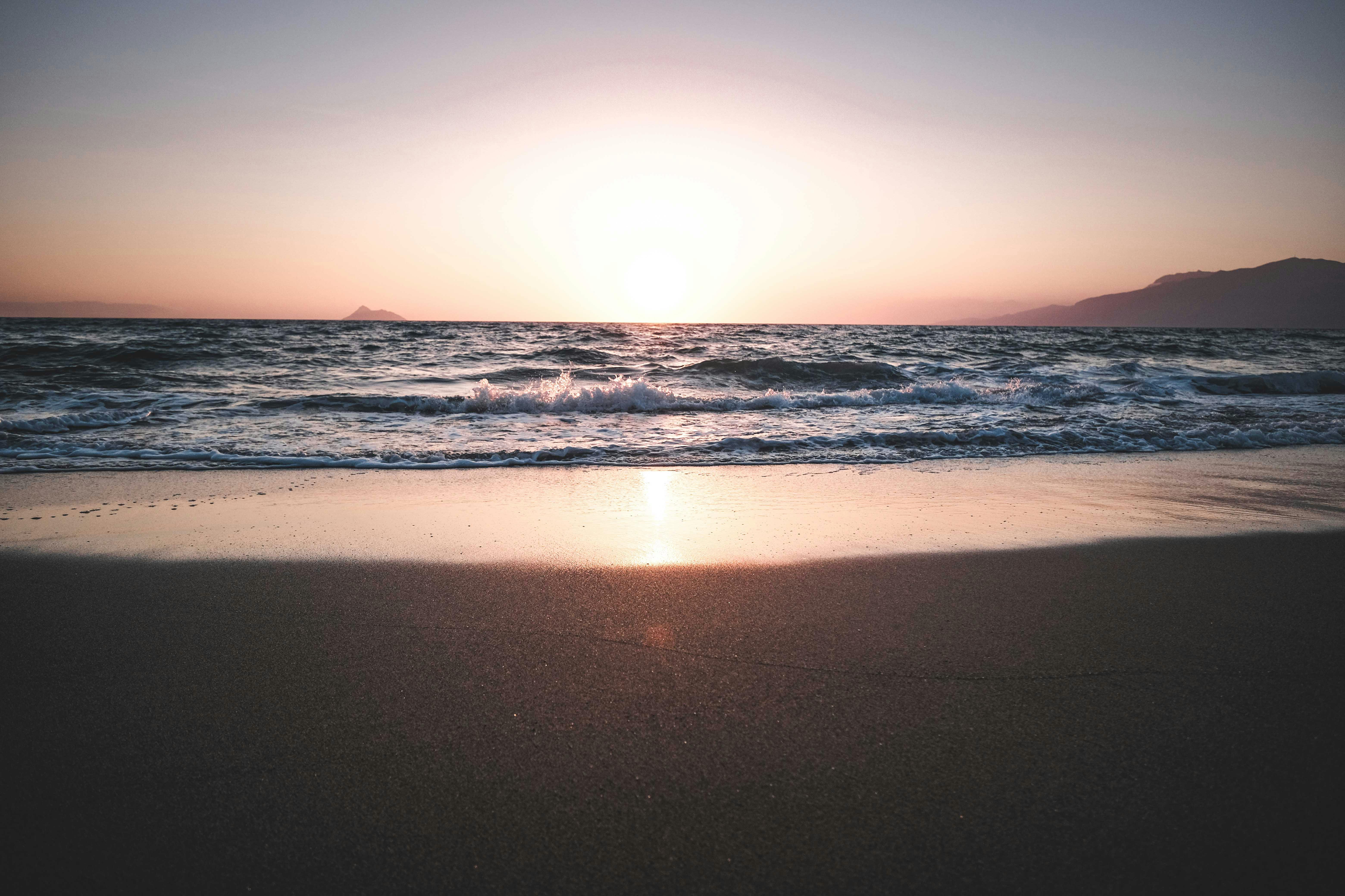 Golden Hour at the Beach · Free Stock Photo