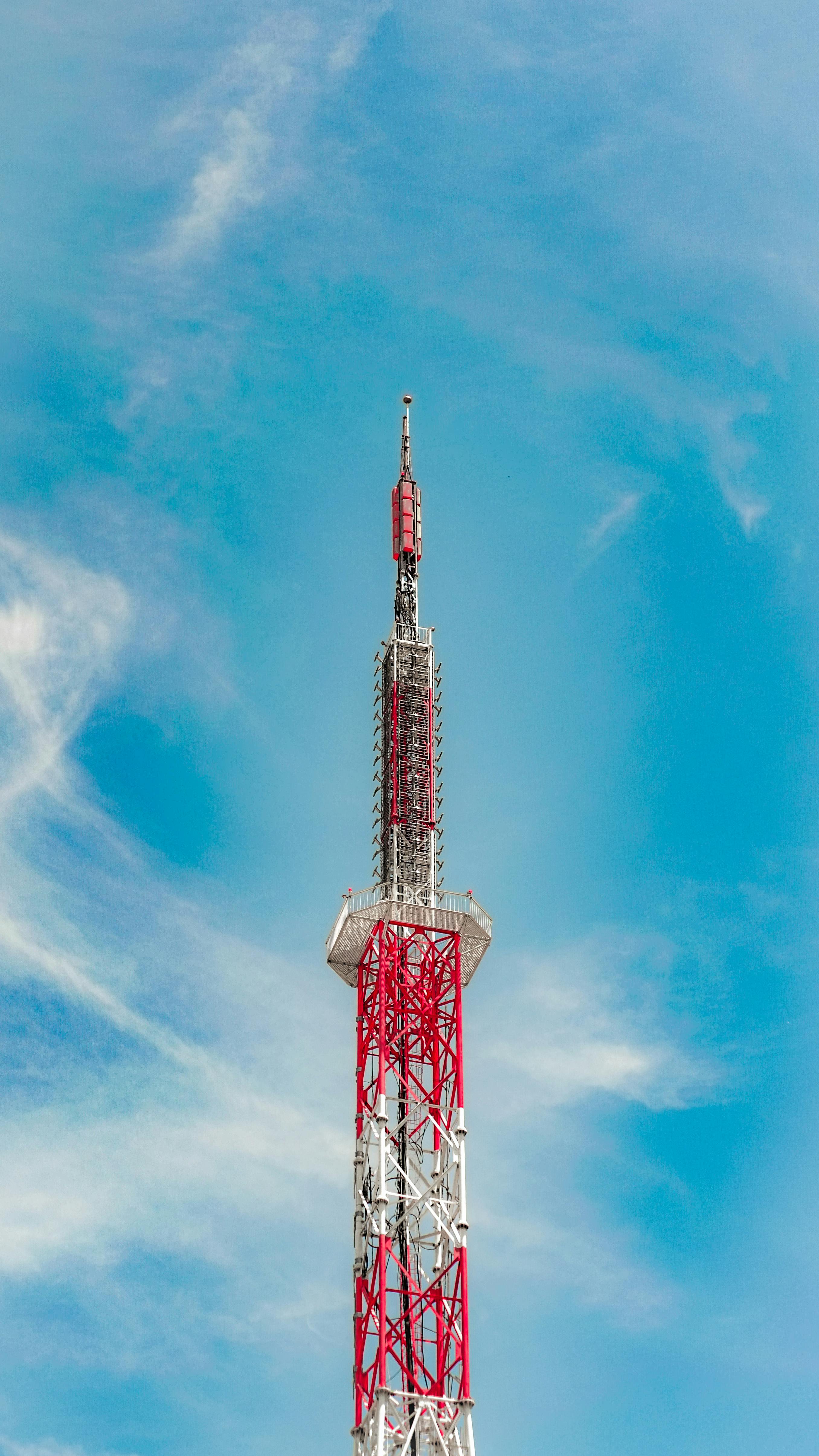 Steel Structure in the Ocean · Free Stock Photo