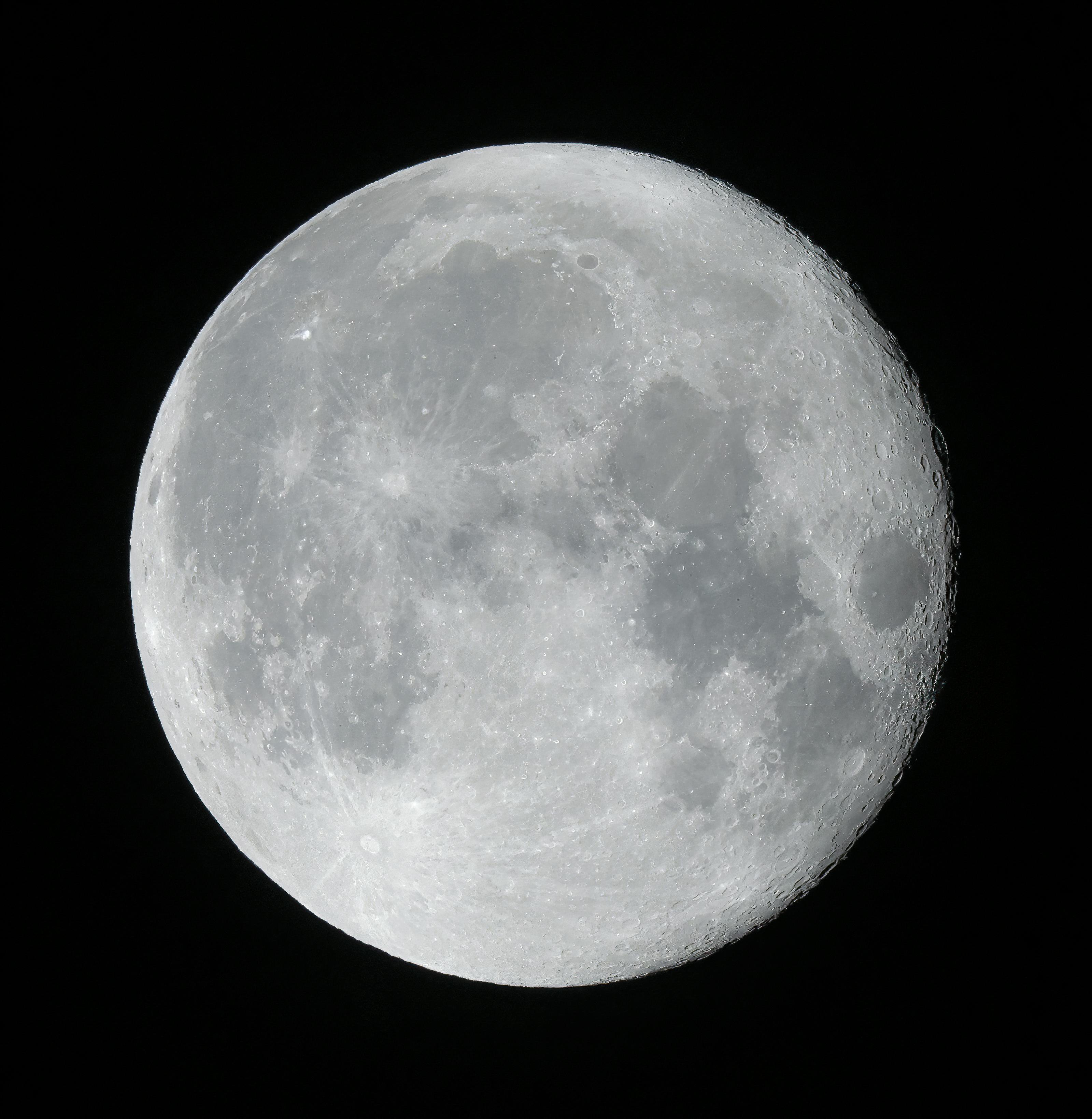 Full Moon During Night Time · Free Stock Photo