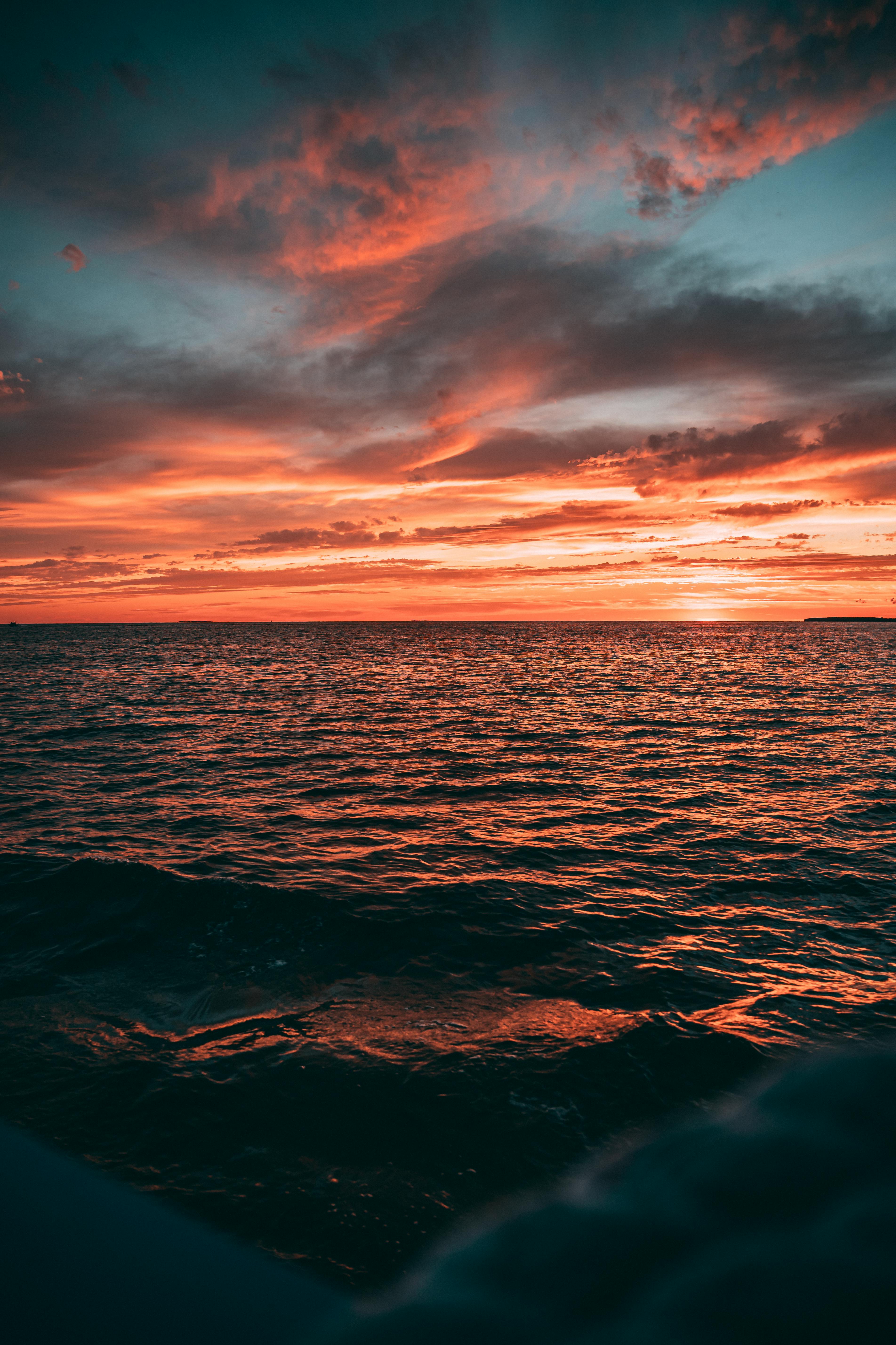 Ocean View During Sunrise · Free Stock Photo