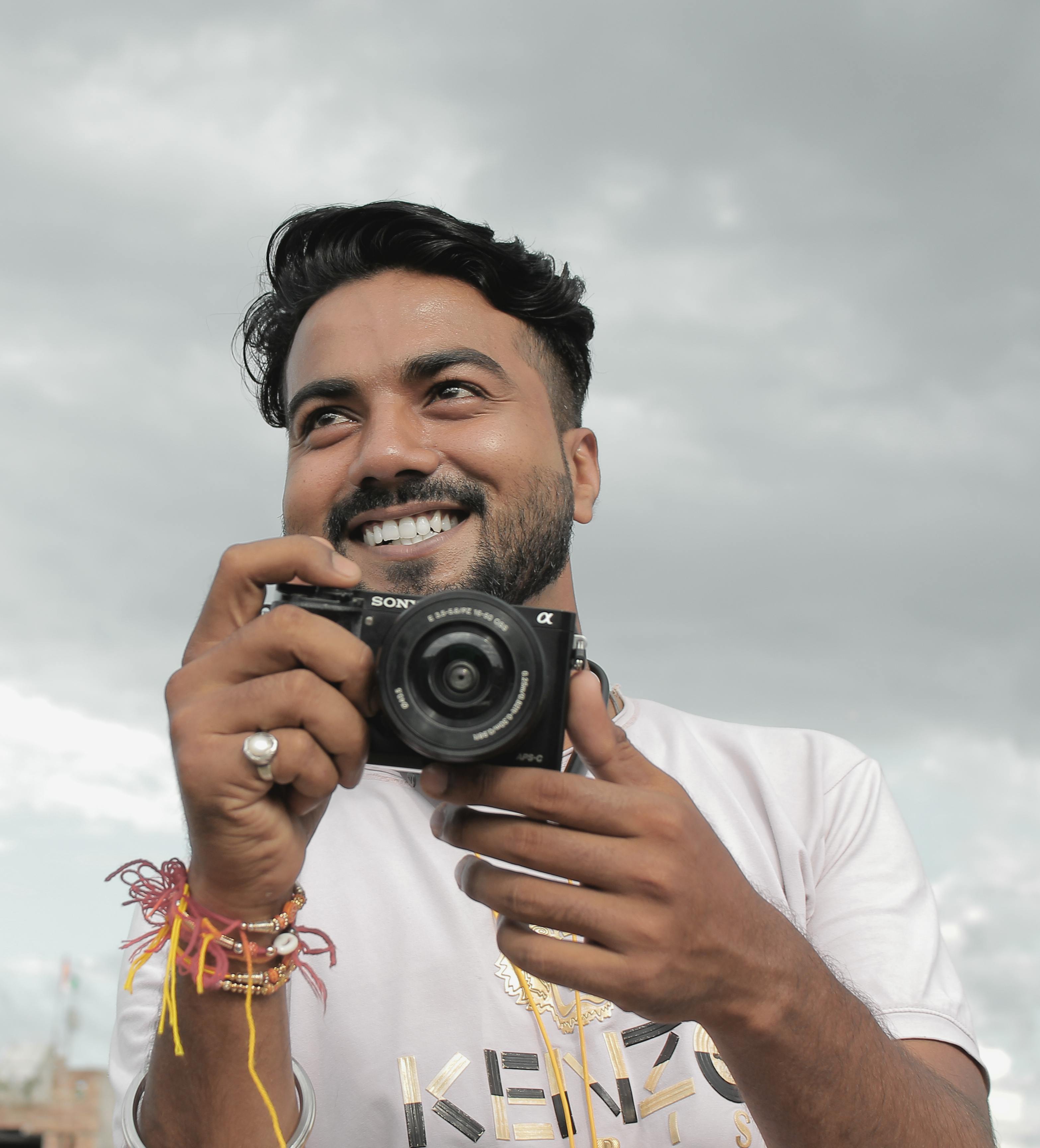 2 photos et vidéos enregistrées par ALOK DAS dans la collection Self Models