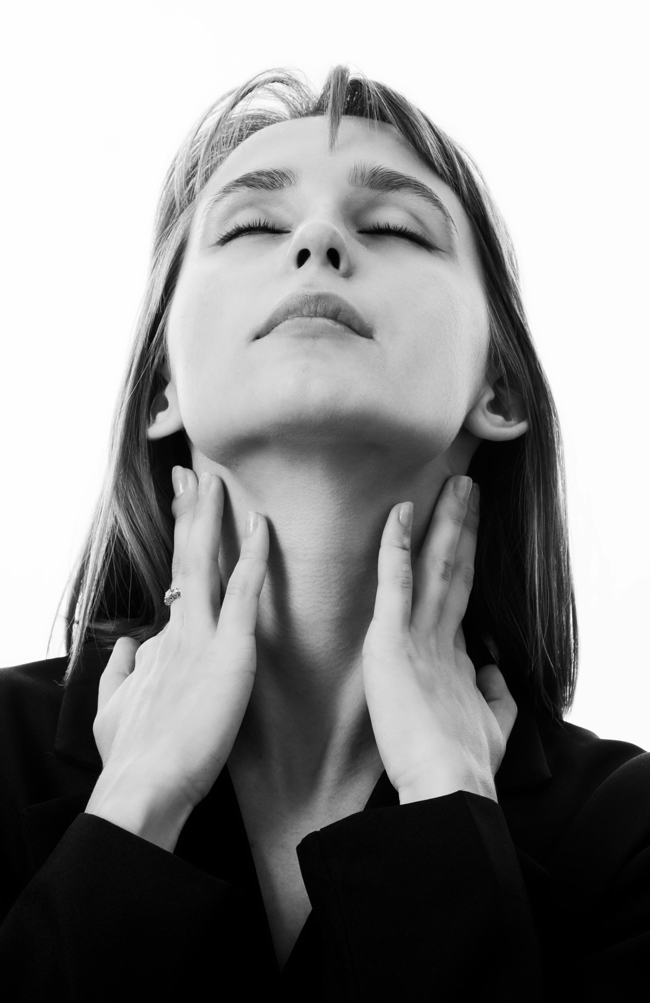 Neck of Woman · Free Stock Photo