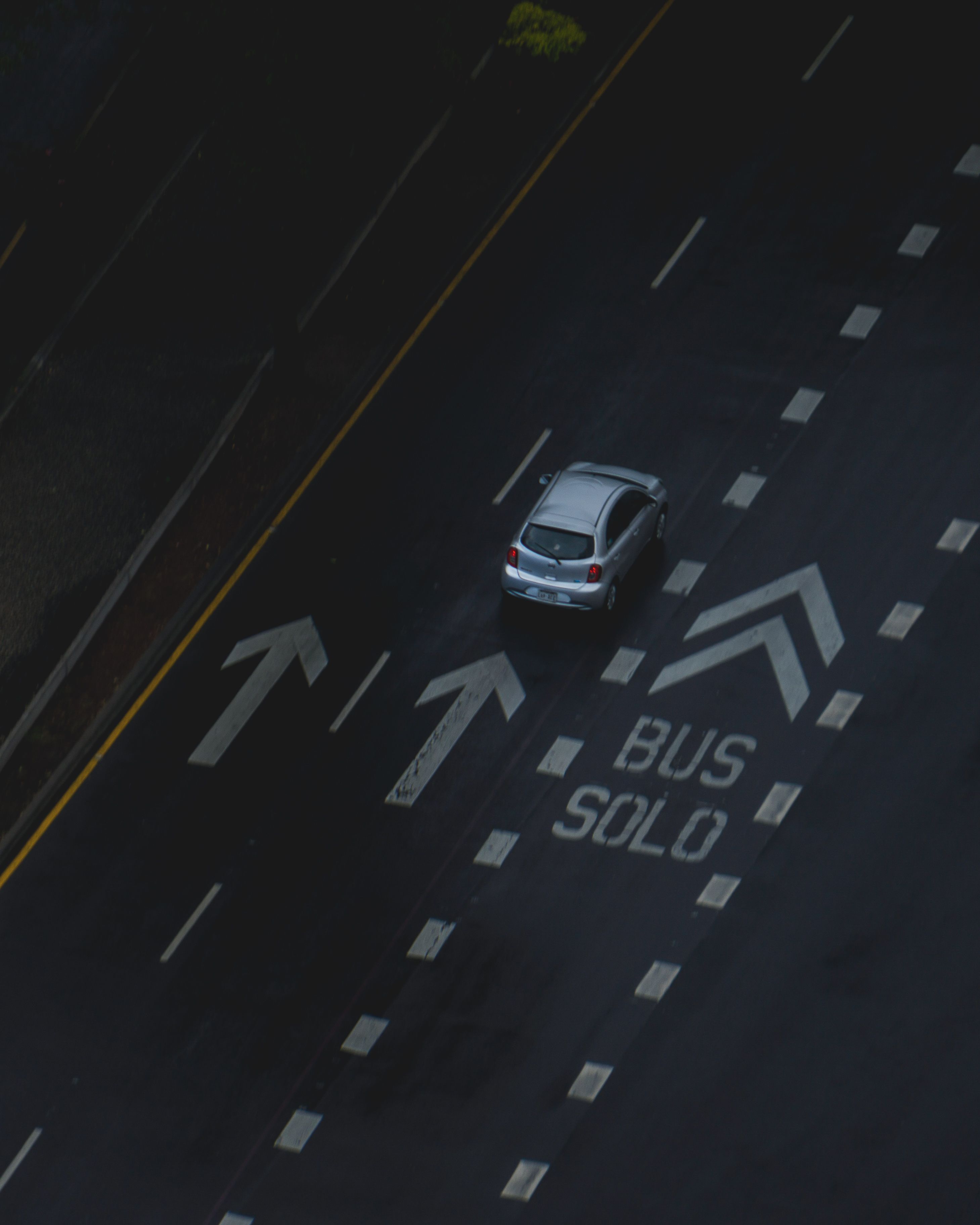 Road Markings and Signages on the Highway · Free Stock Photo