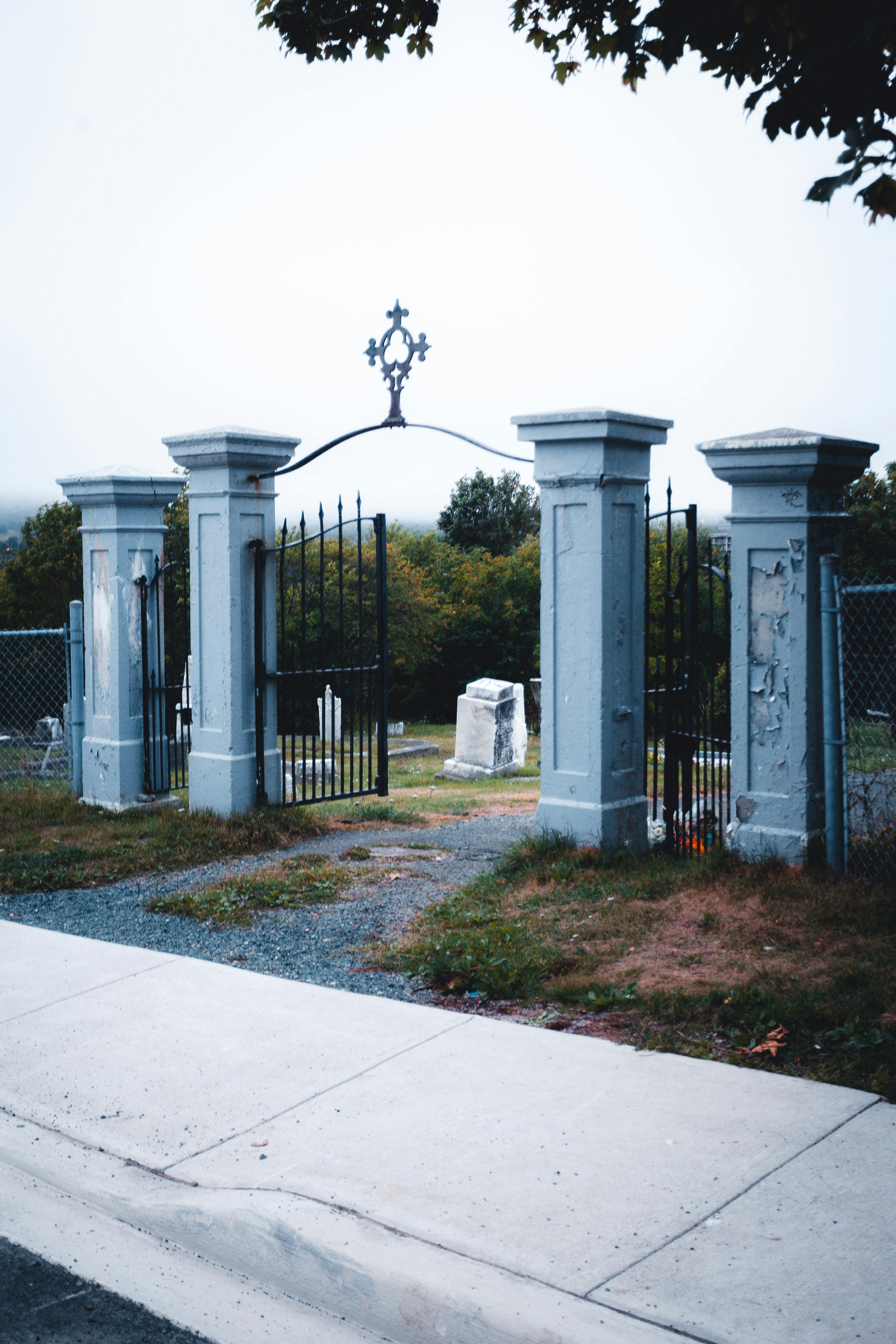 Gateway to a Cemetery · Free Stock Photo