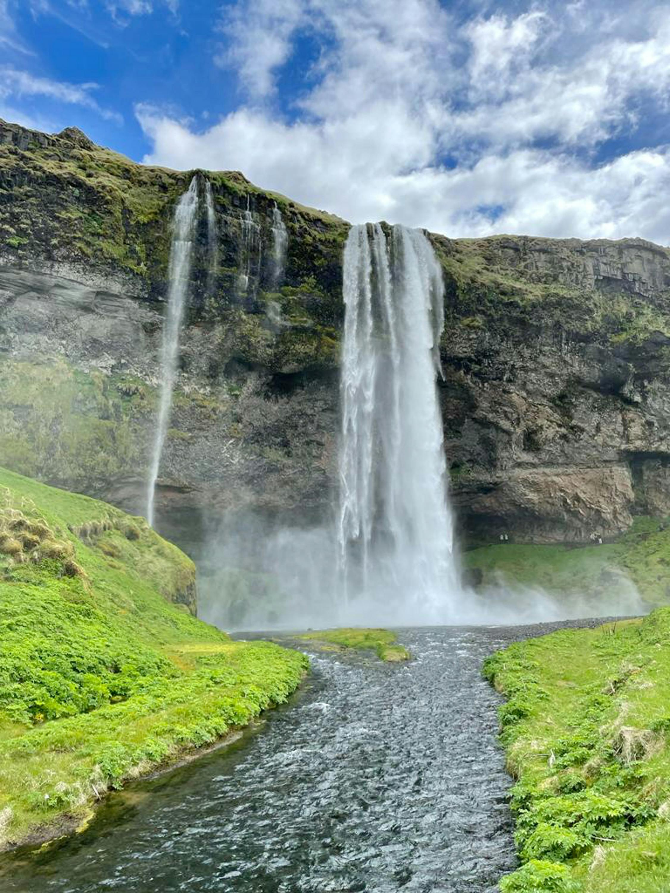 Waterfalls · Free Stock Photo