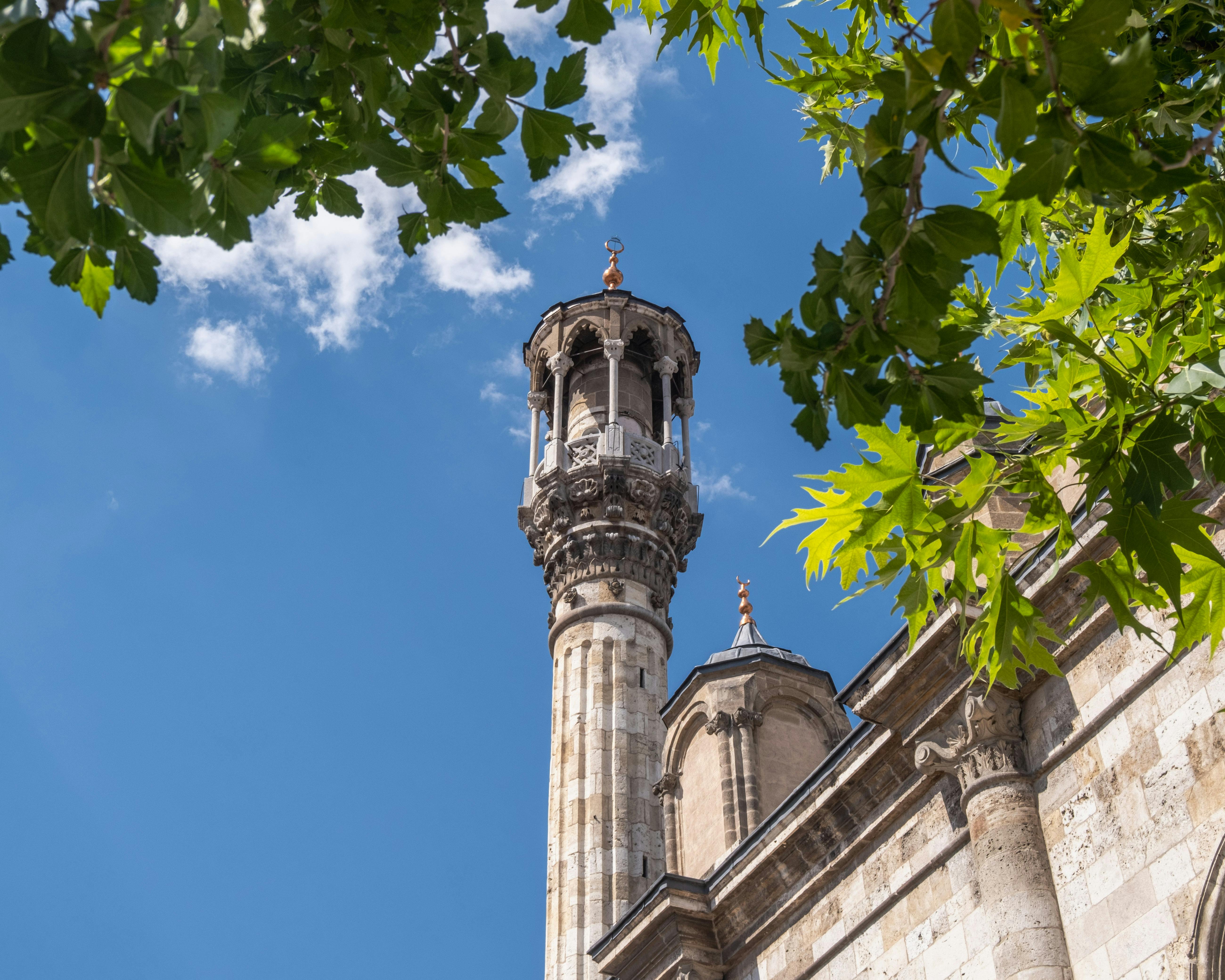 Low Angle Shot of a Minaret · Free Stock Photo