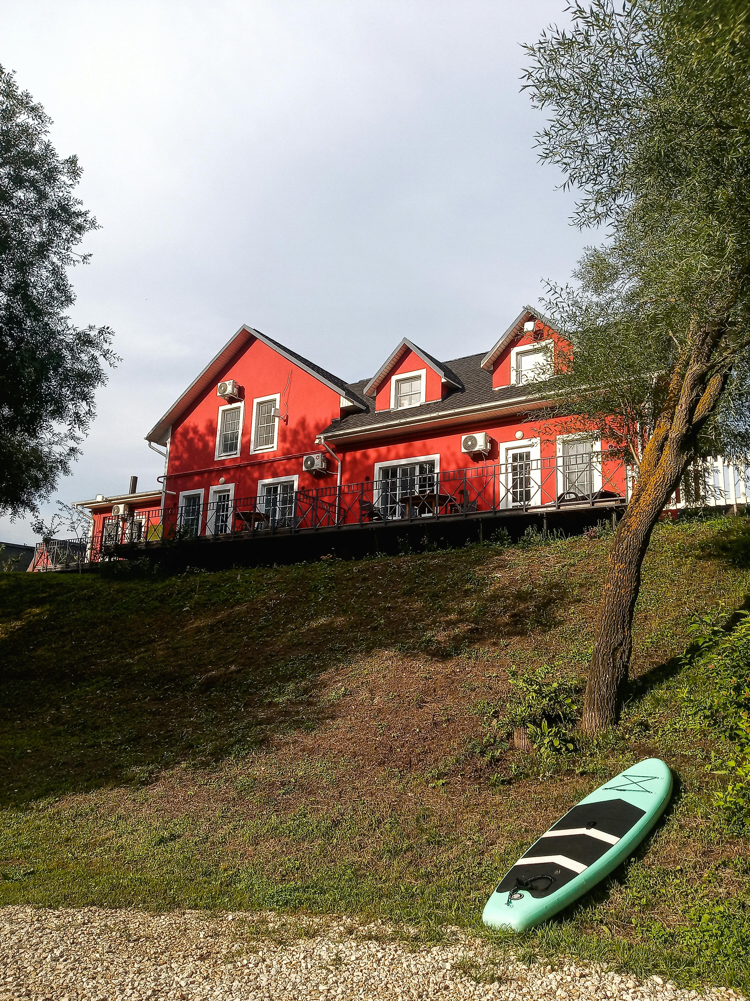 Photo of a Red House · Free Stock Photo