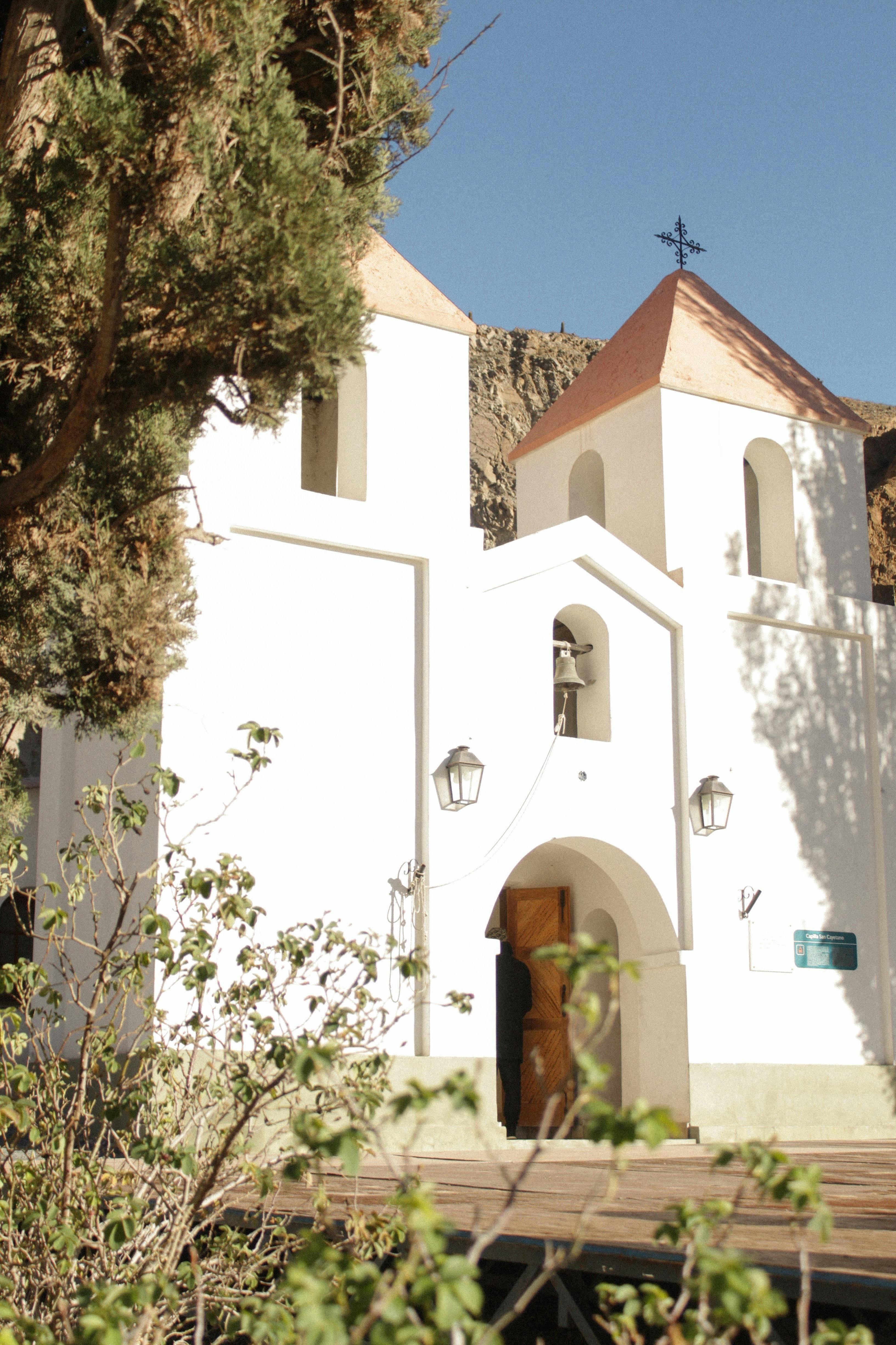 Brown and Orange Church · Free Stock Photo