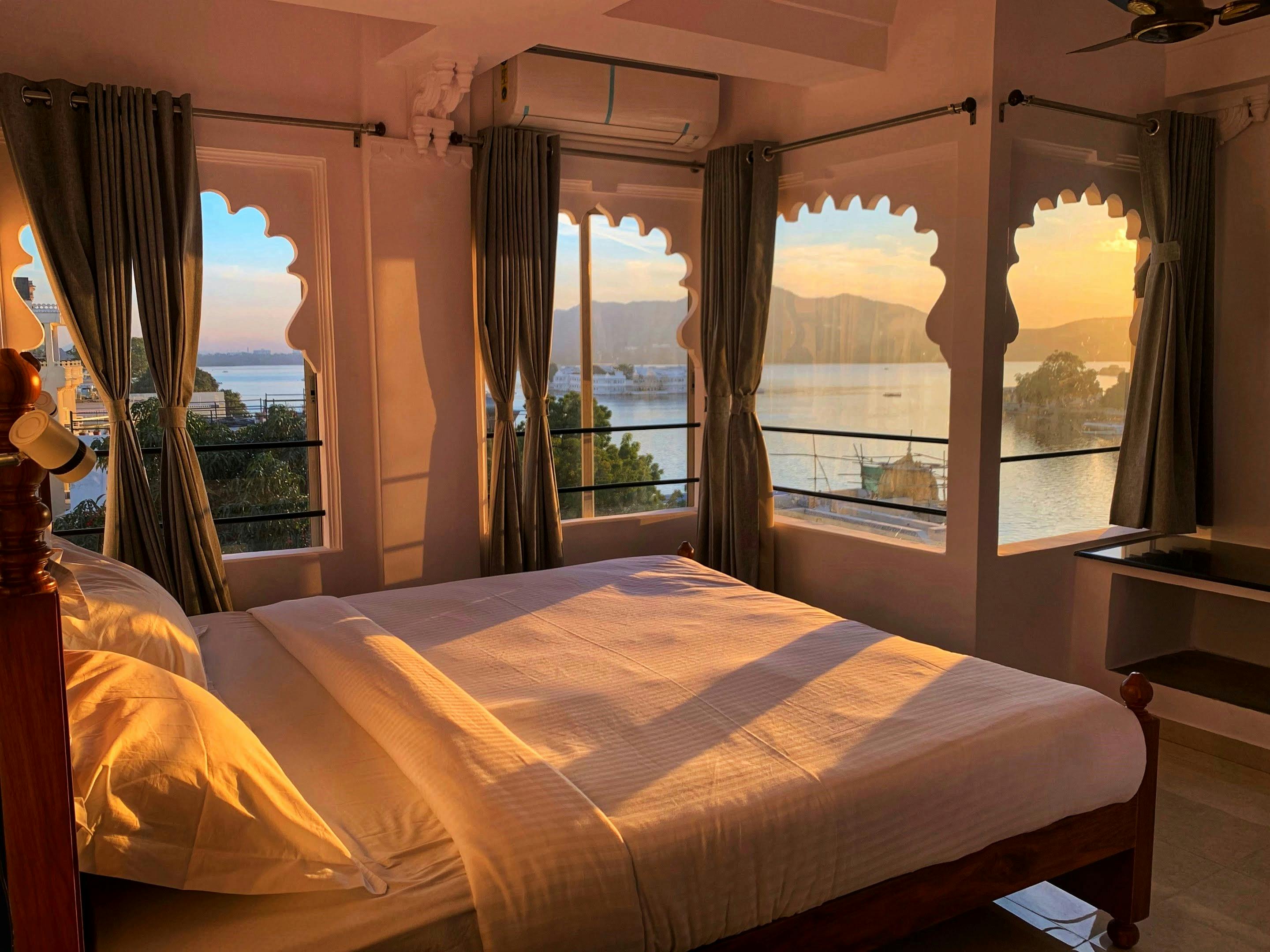 A Bedroom at Sunset · Free Stock Photo