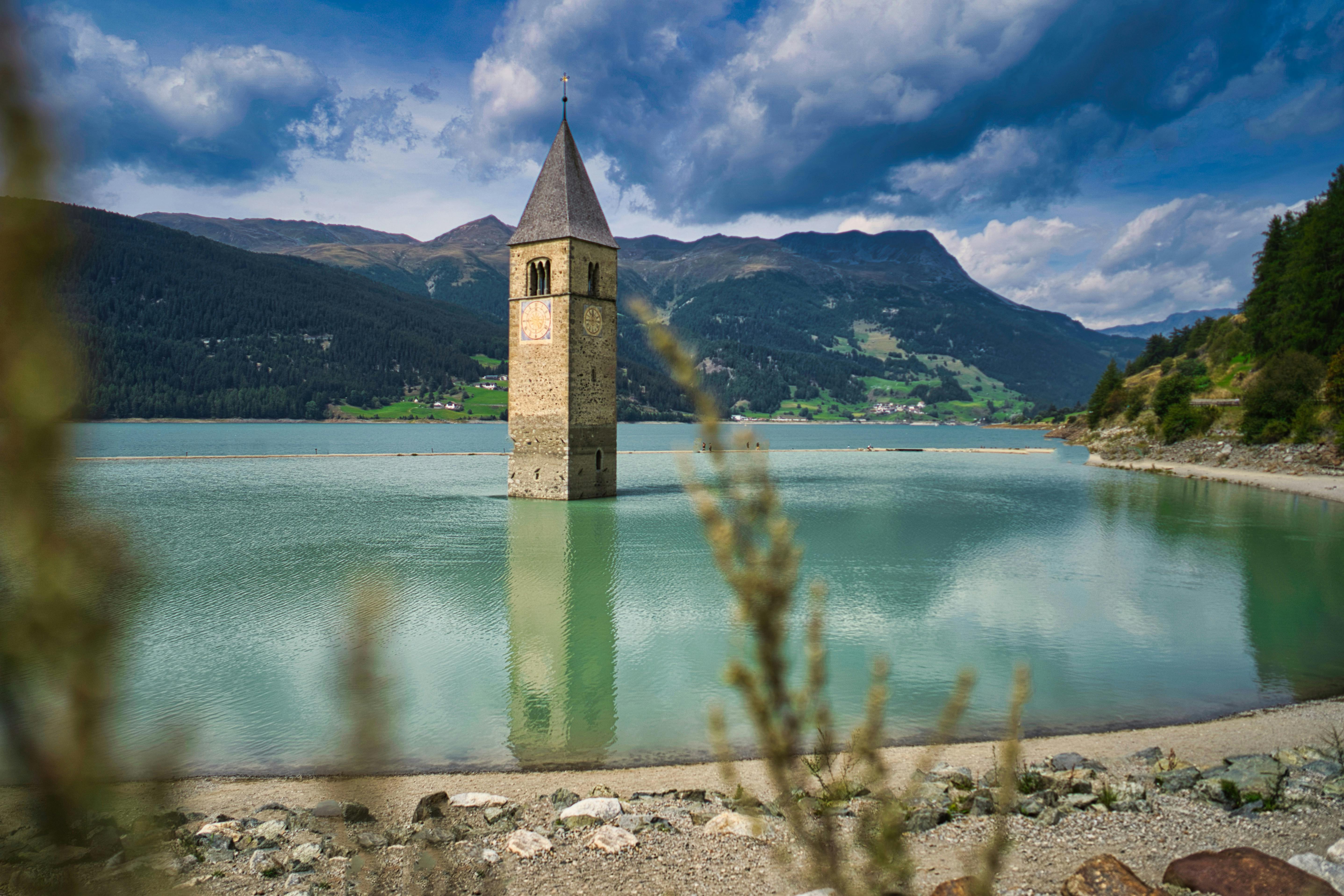 Reschensee Bell Tower in Middle of a Lake · Free Stock Photo