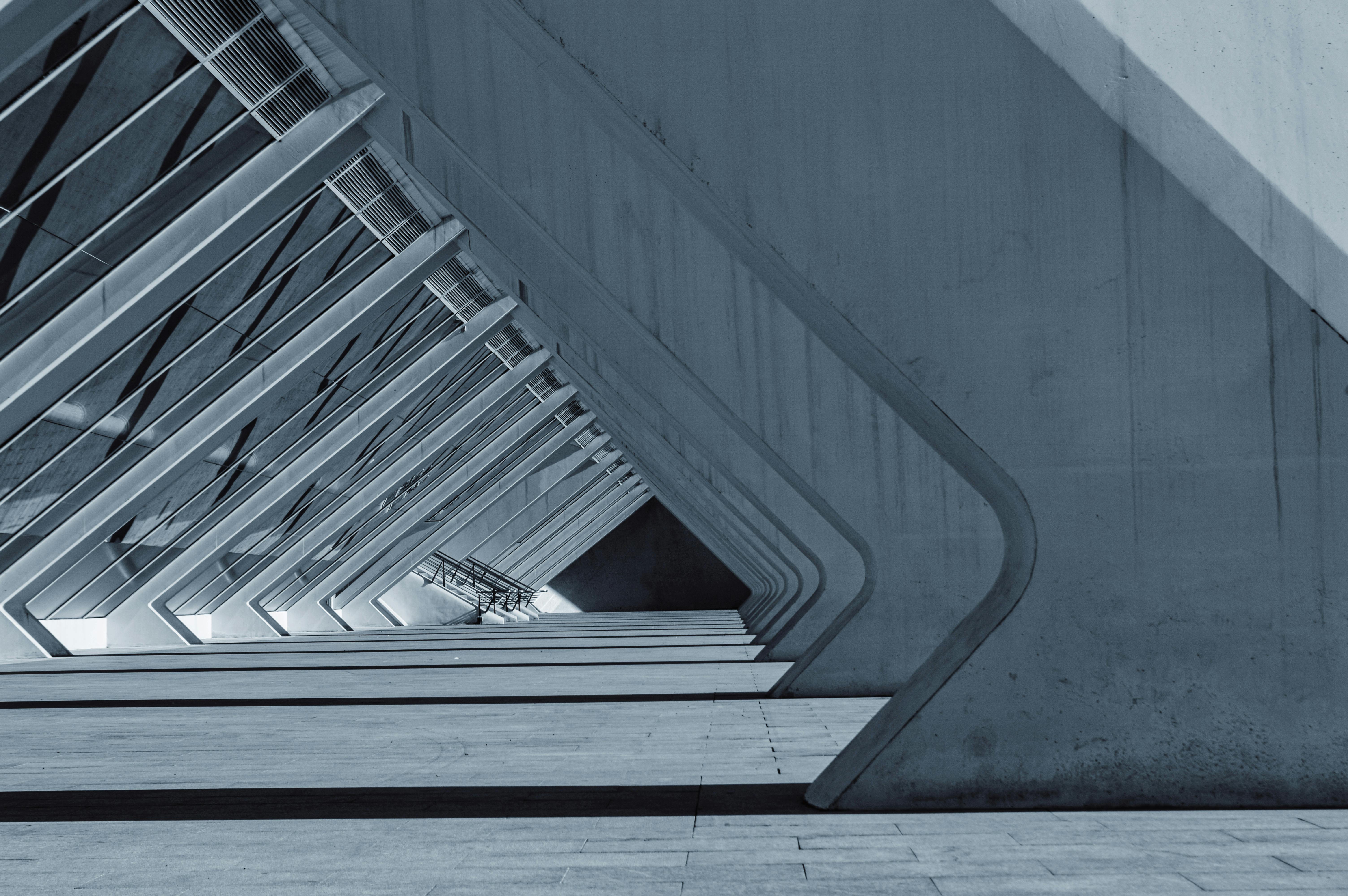 Cubes Forming Curves · Free Stock Photo