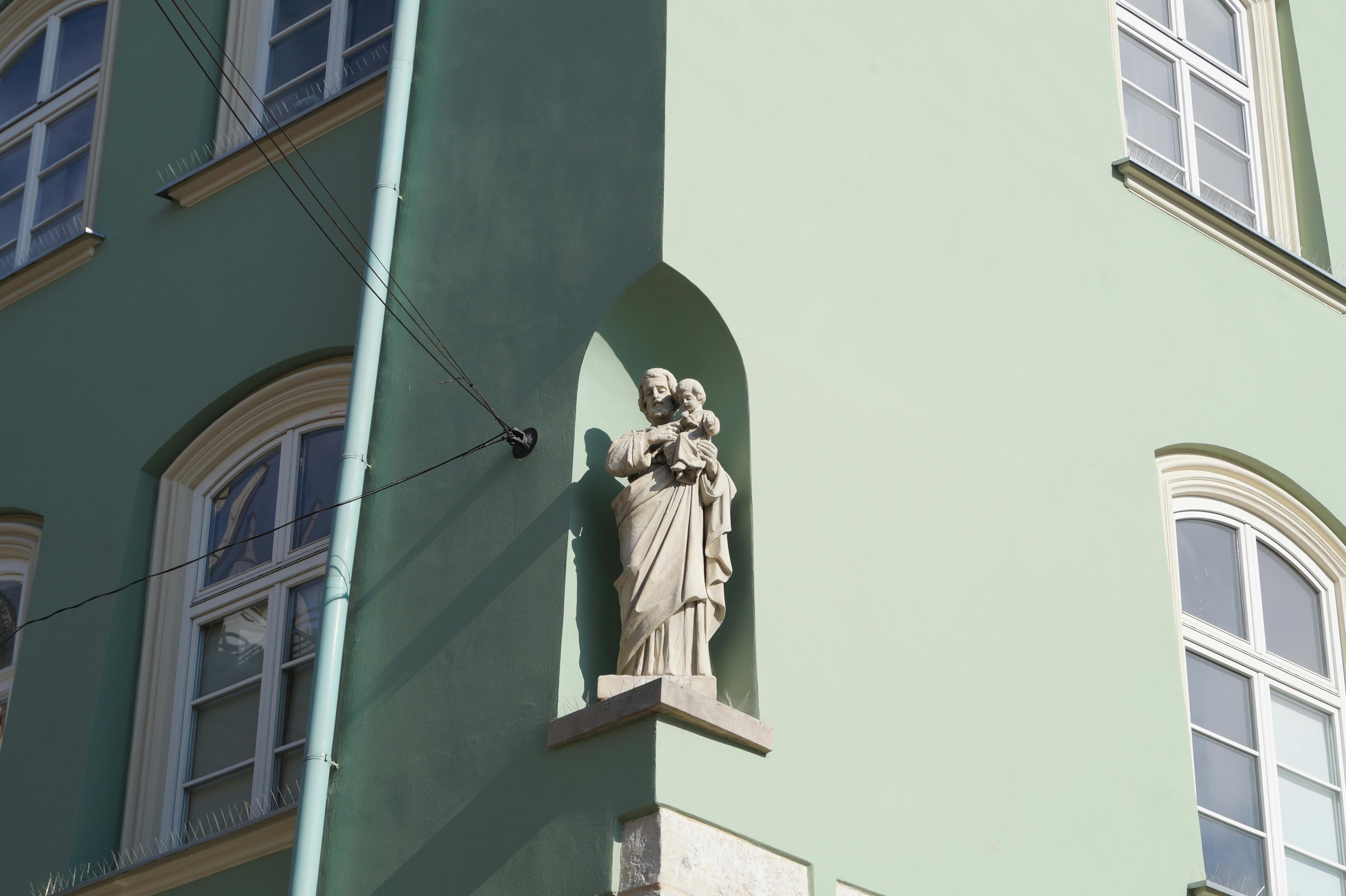 Brown Concrete Church · Free Stock Photo