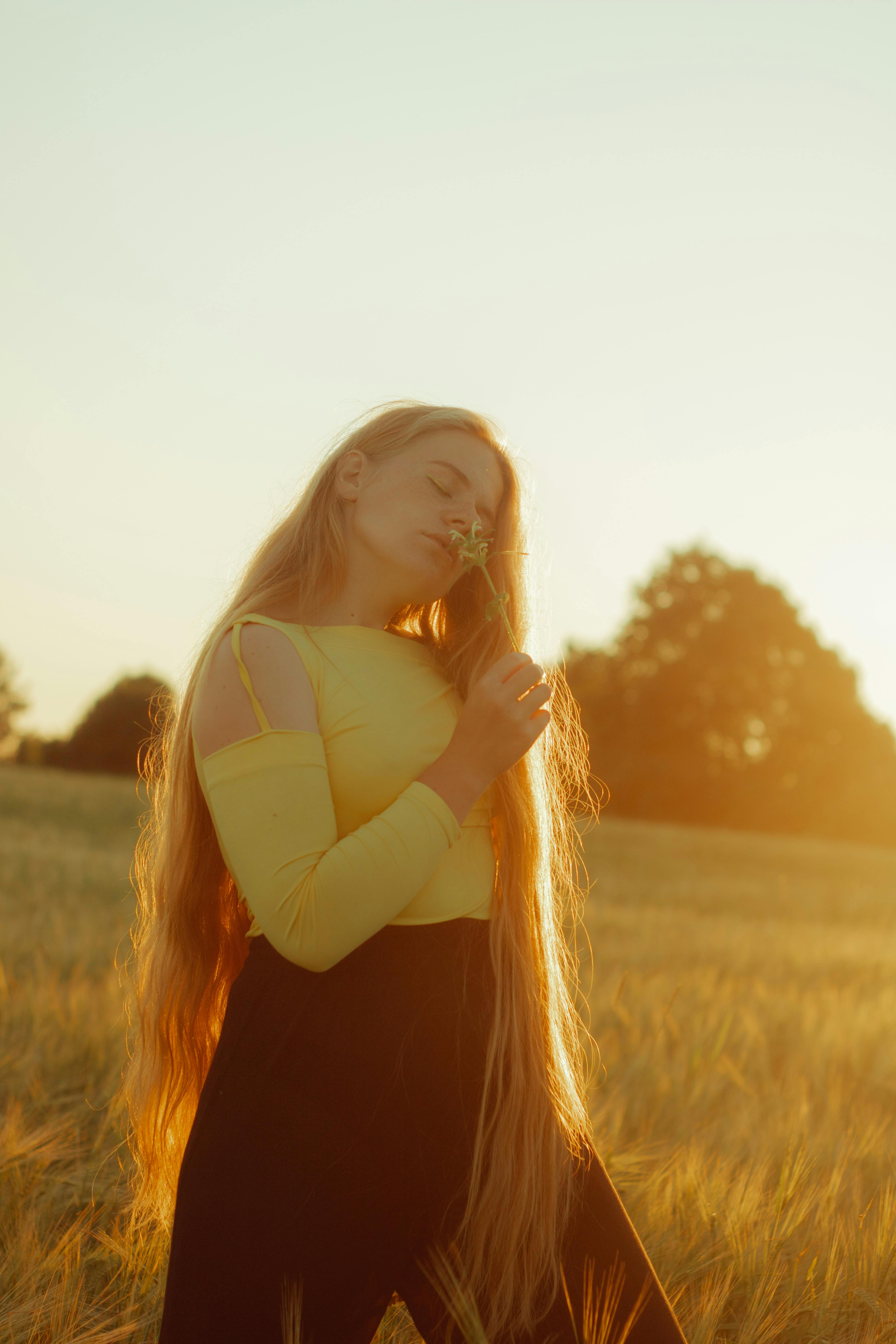 Woman in Field · Free Stock Photo