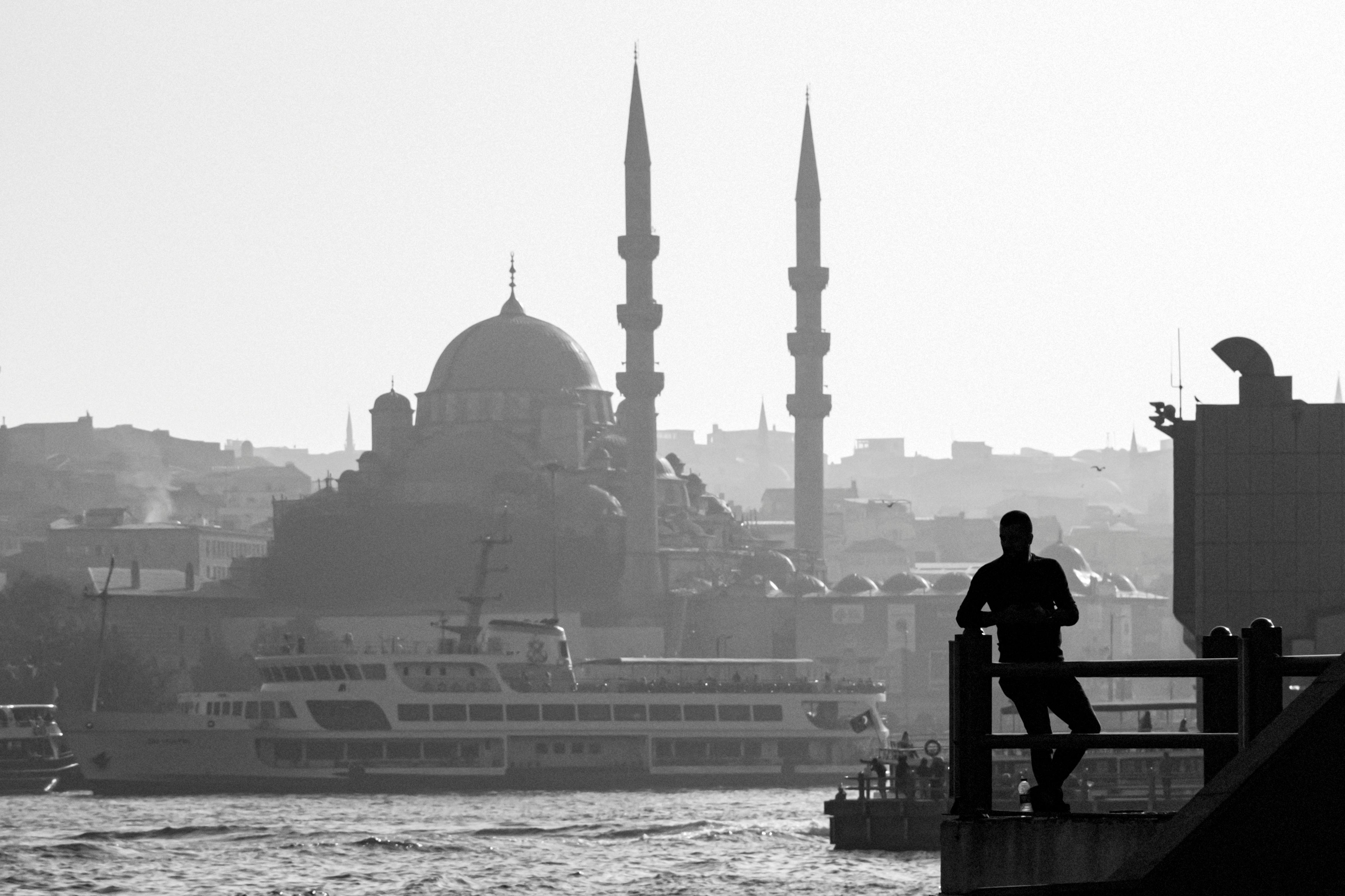 People at the Barriers · Free Stock Photo