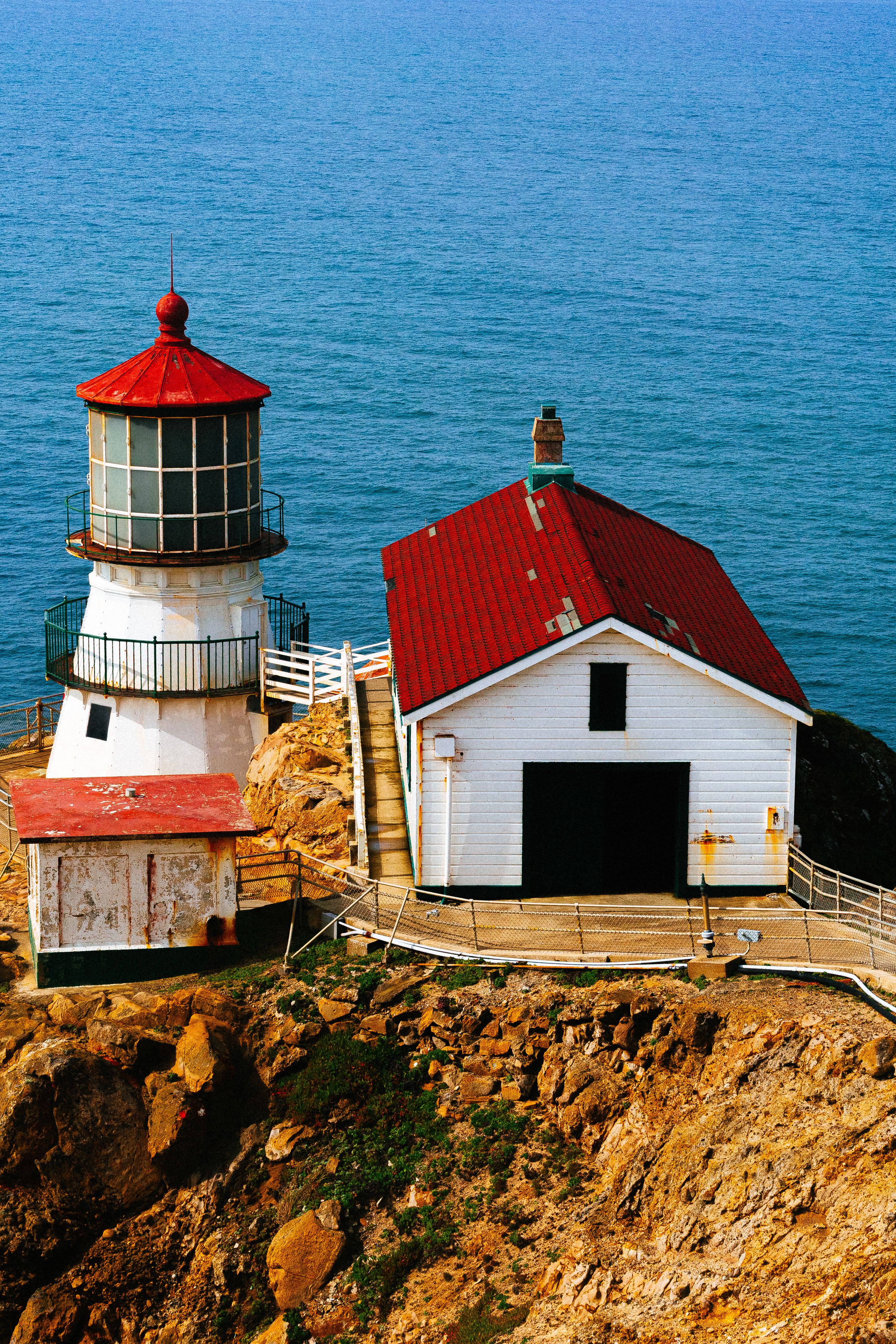 Lighthouse on a Cliff · Free Stock Photo