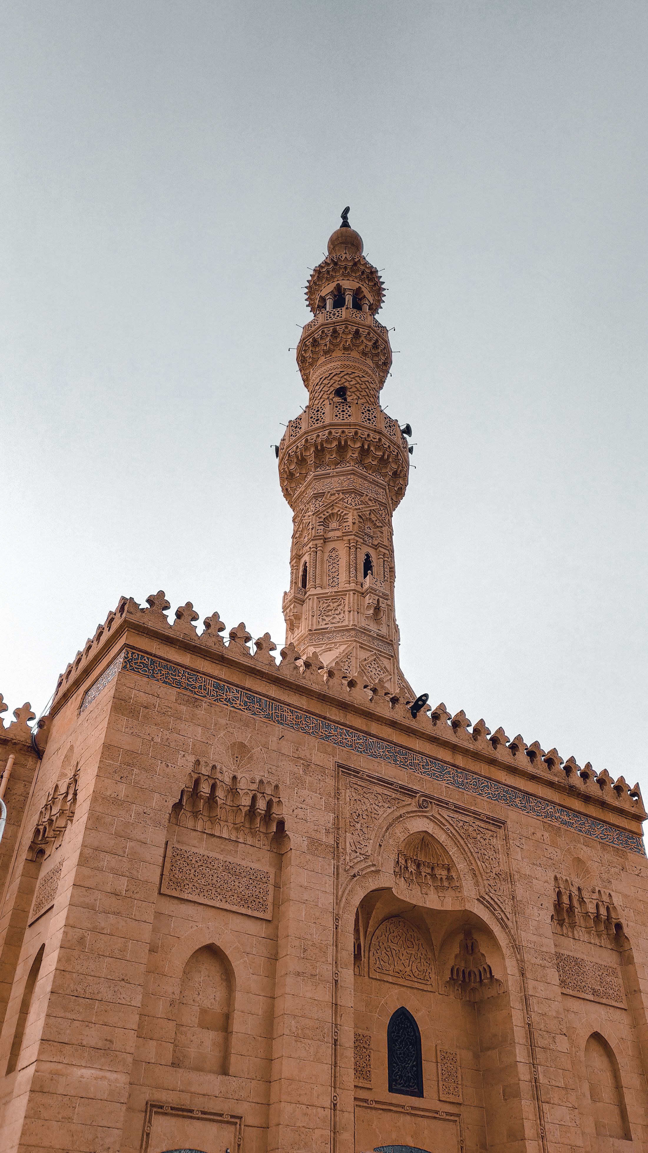 Low Angle Shot of Khartoum Grand Mosque · Free Stock Photo