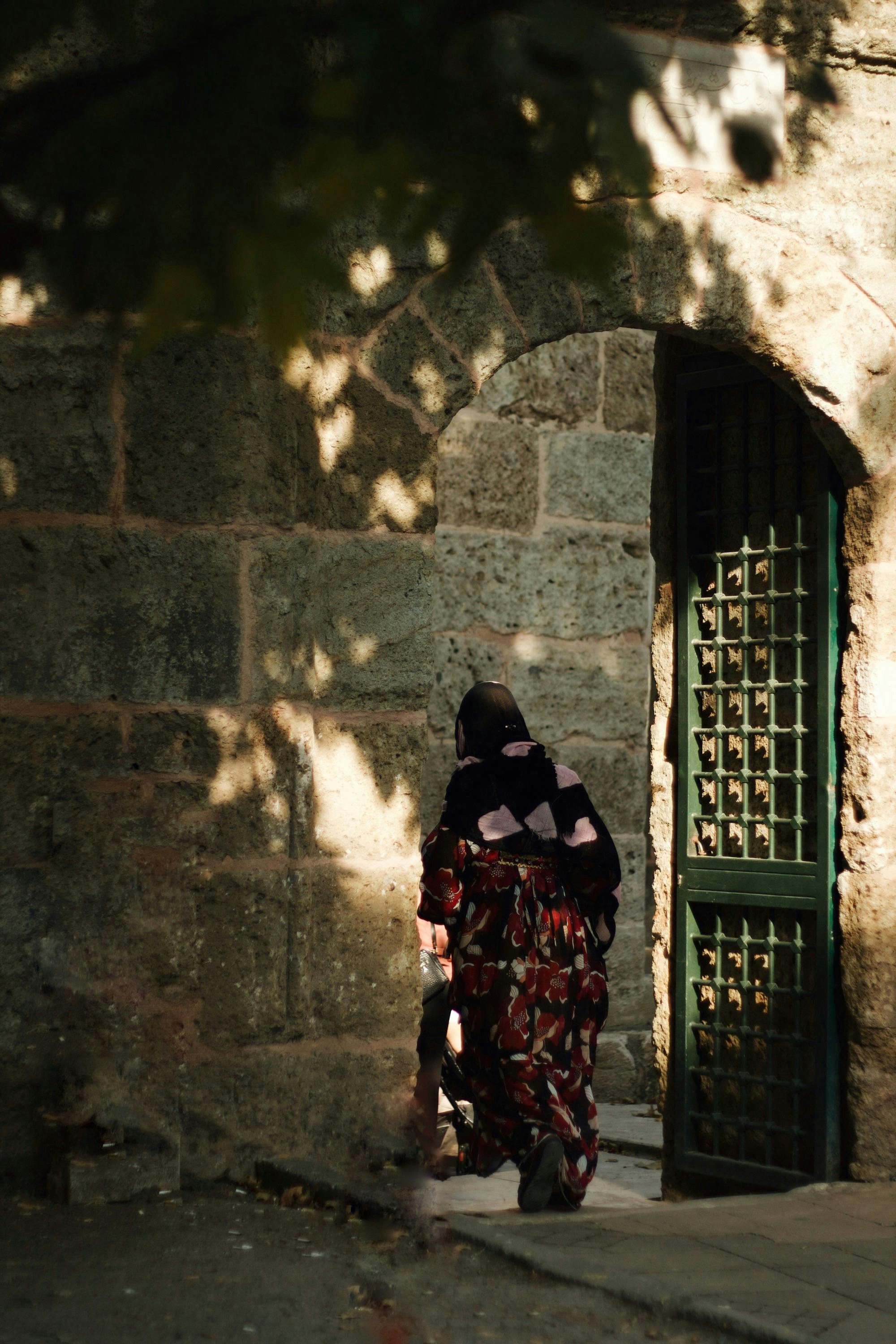 Bald Muslim Photos, Download The BEST Free Bald Muslim Stock Photos ...