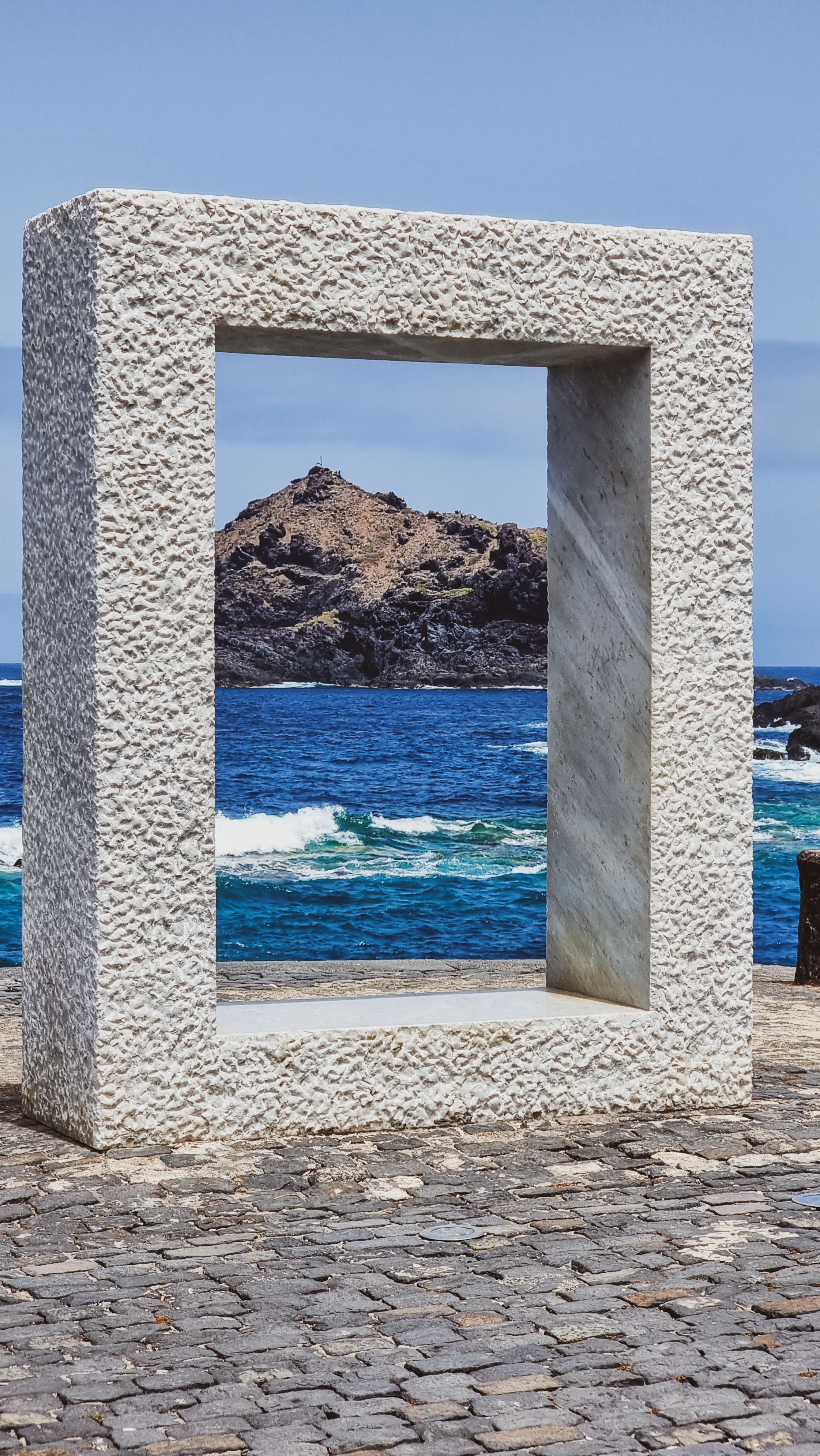 The Tensei Tenmoku Sculpture, Santa Cruz de Tenerife, Spain · Free ...