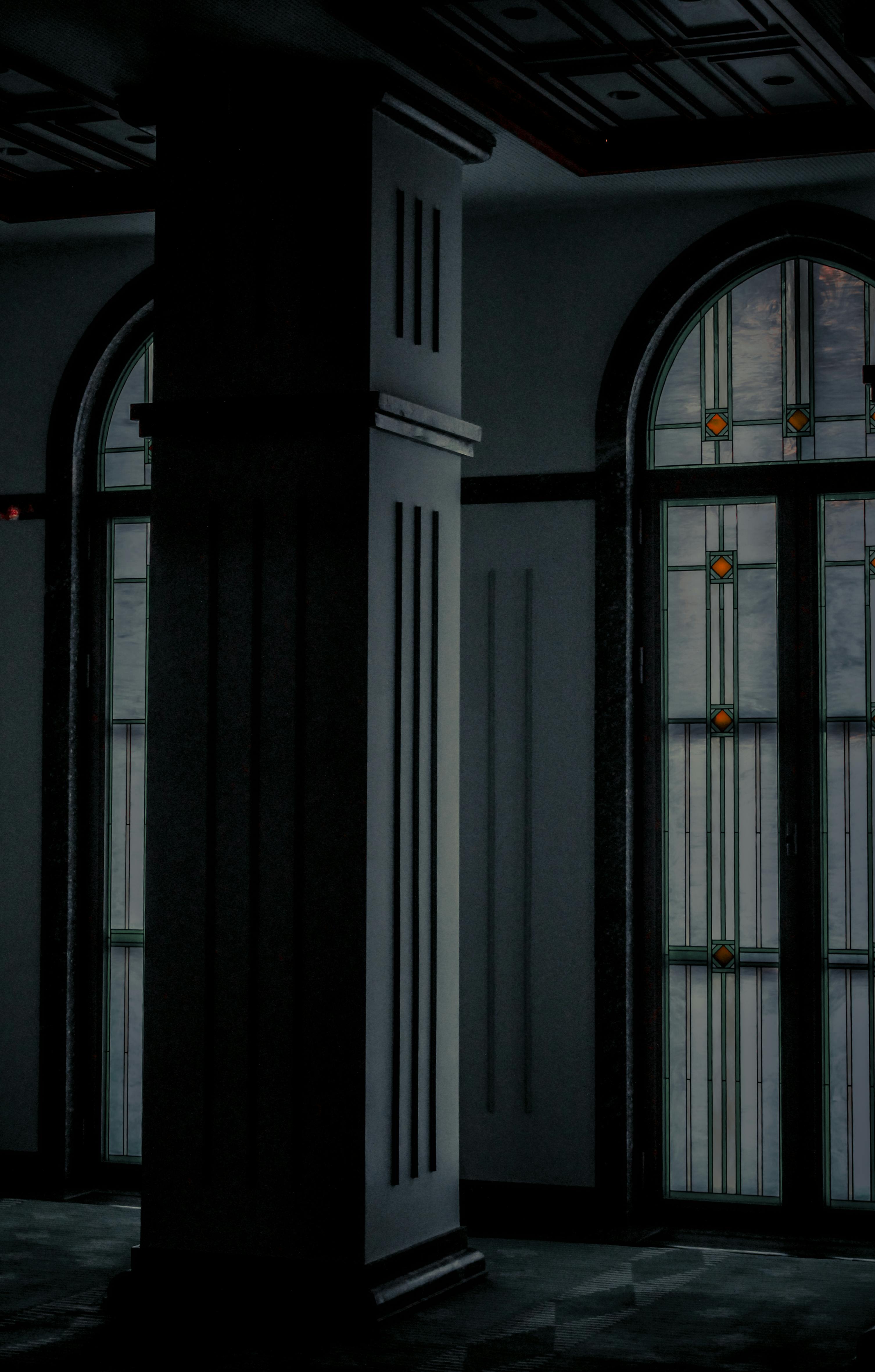 Pillar in Dark Mansion · Free Stock Photo
