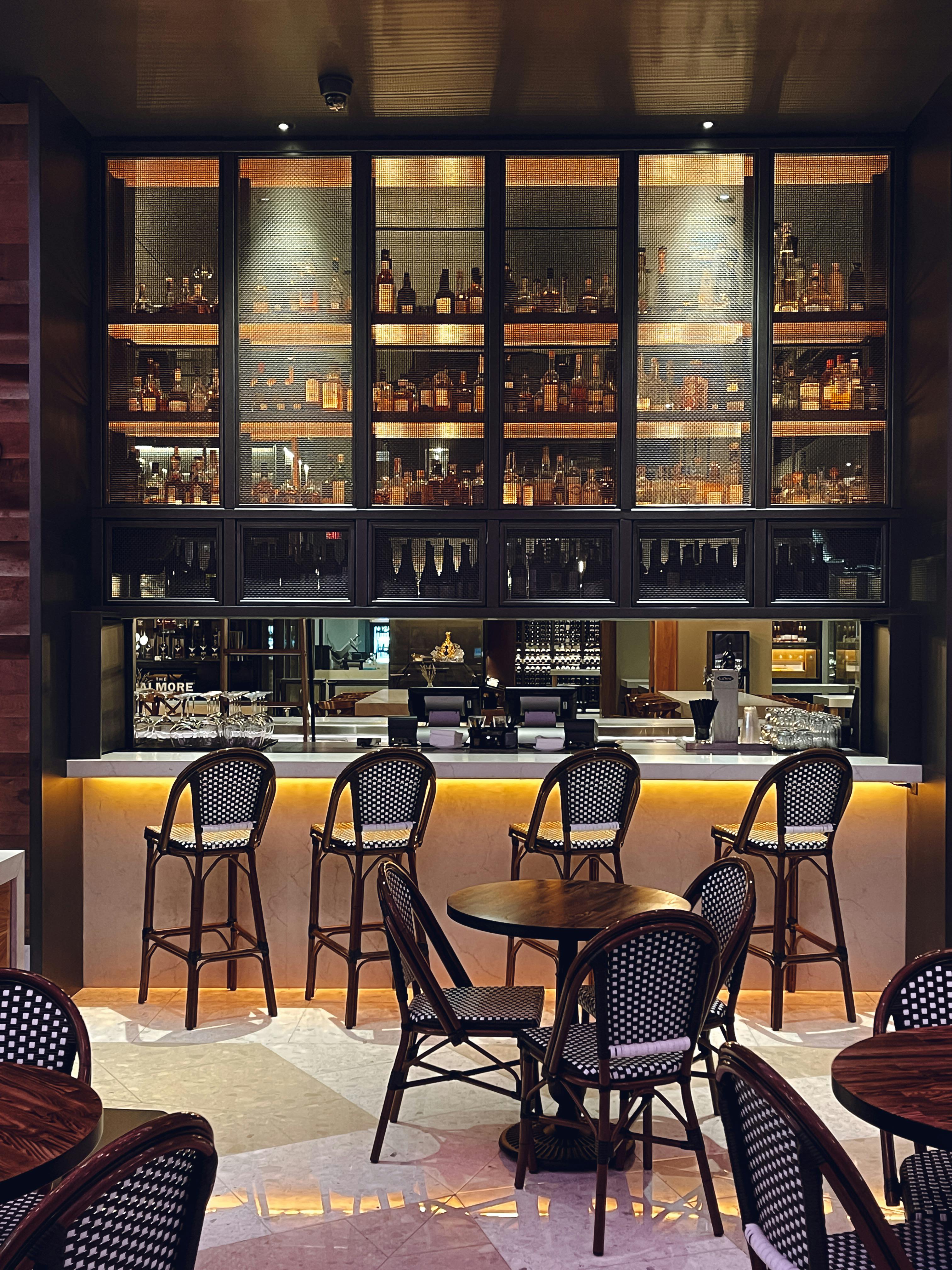 Photo on a Bar Counter · Free Stock Photo