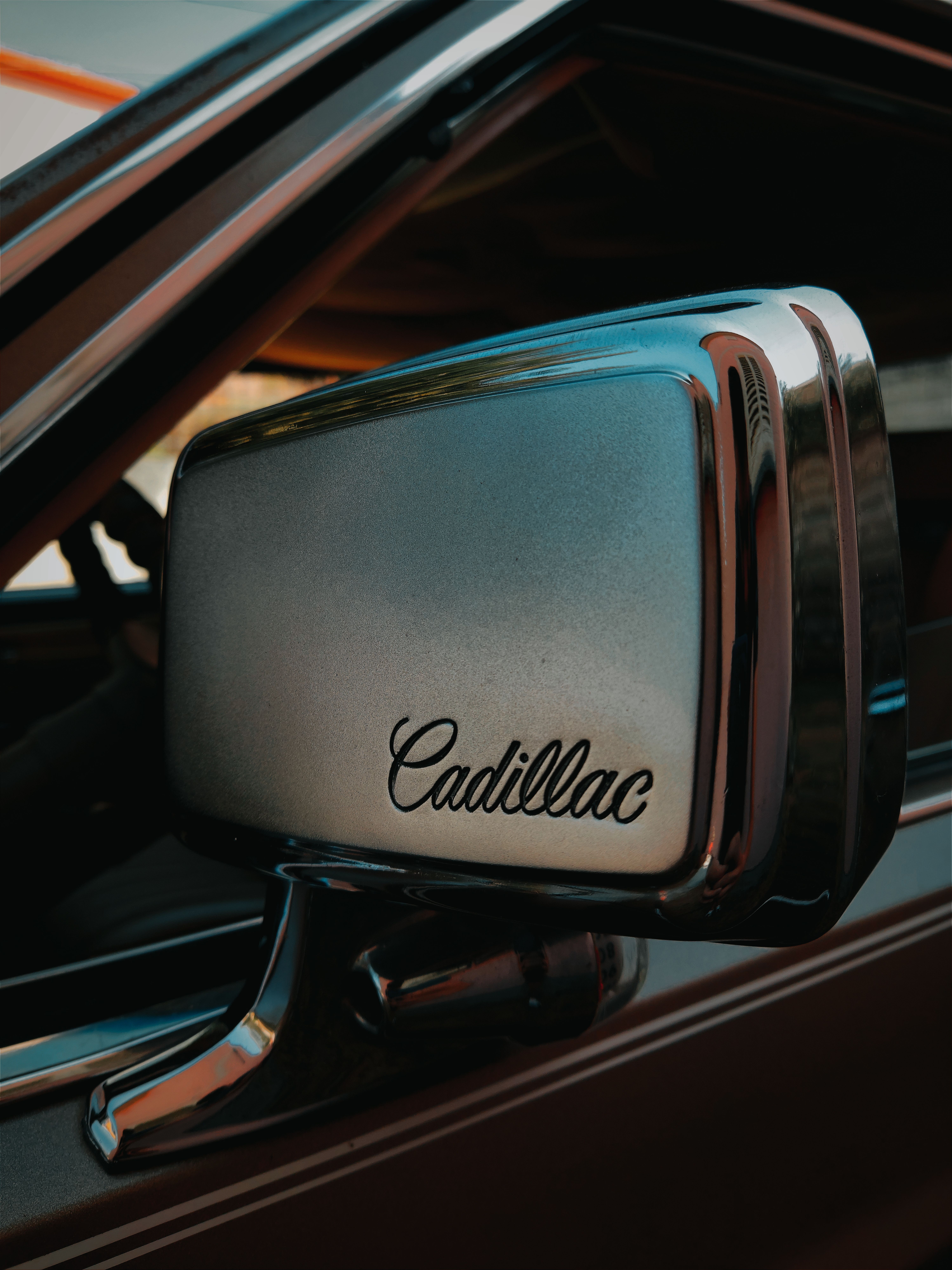 Side Mirror of a Cadillac · Free Stock Photo