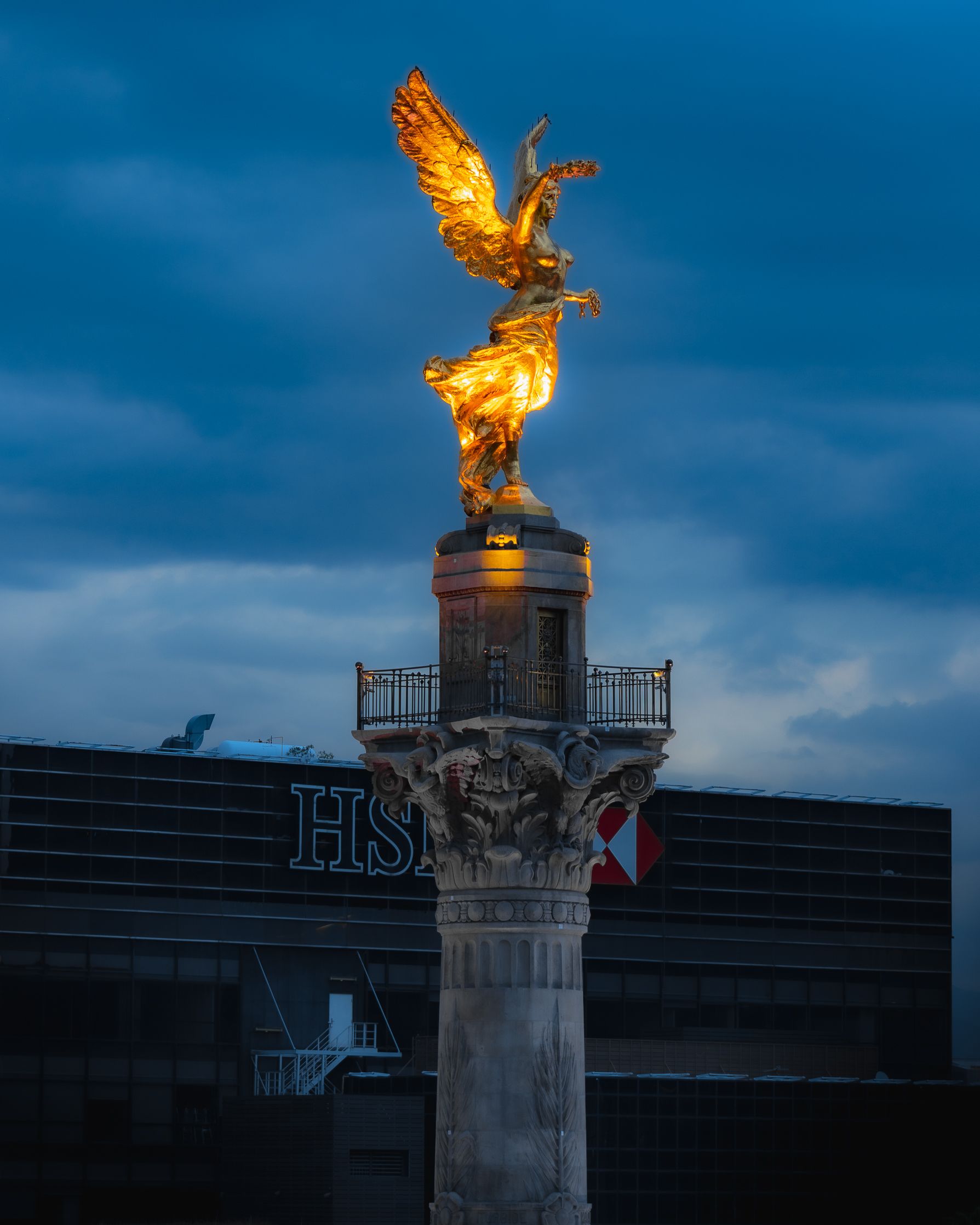 Golden Statue of the Angel of Independence in Mexico · Free Stock Photo