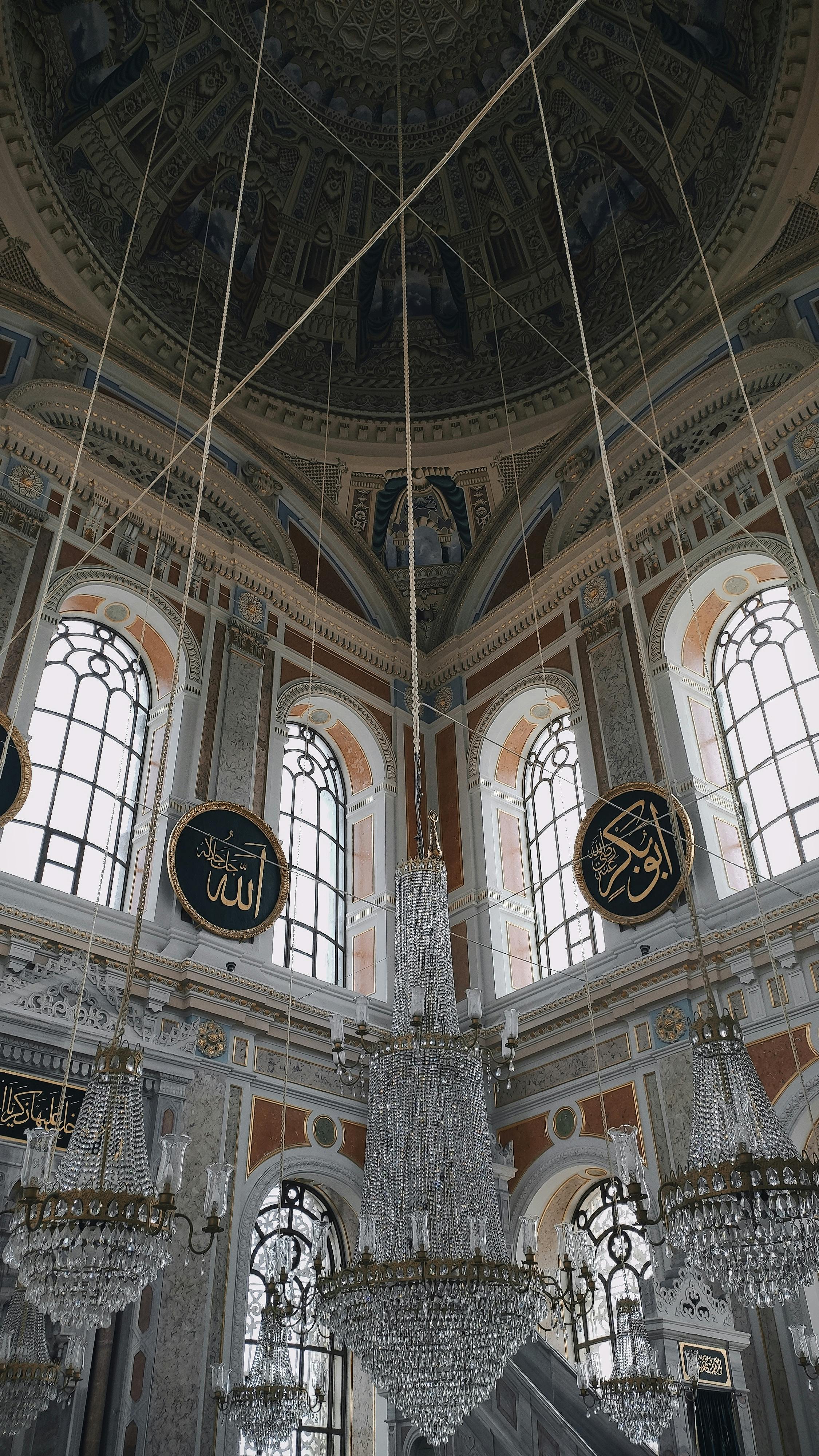 Mosque Interior with Red and Green Carpet · Free Stock Photo
