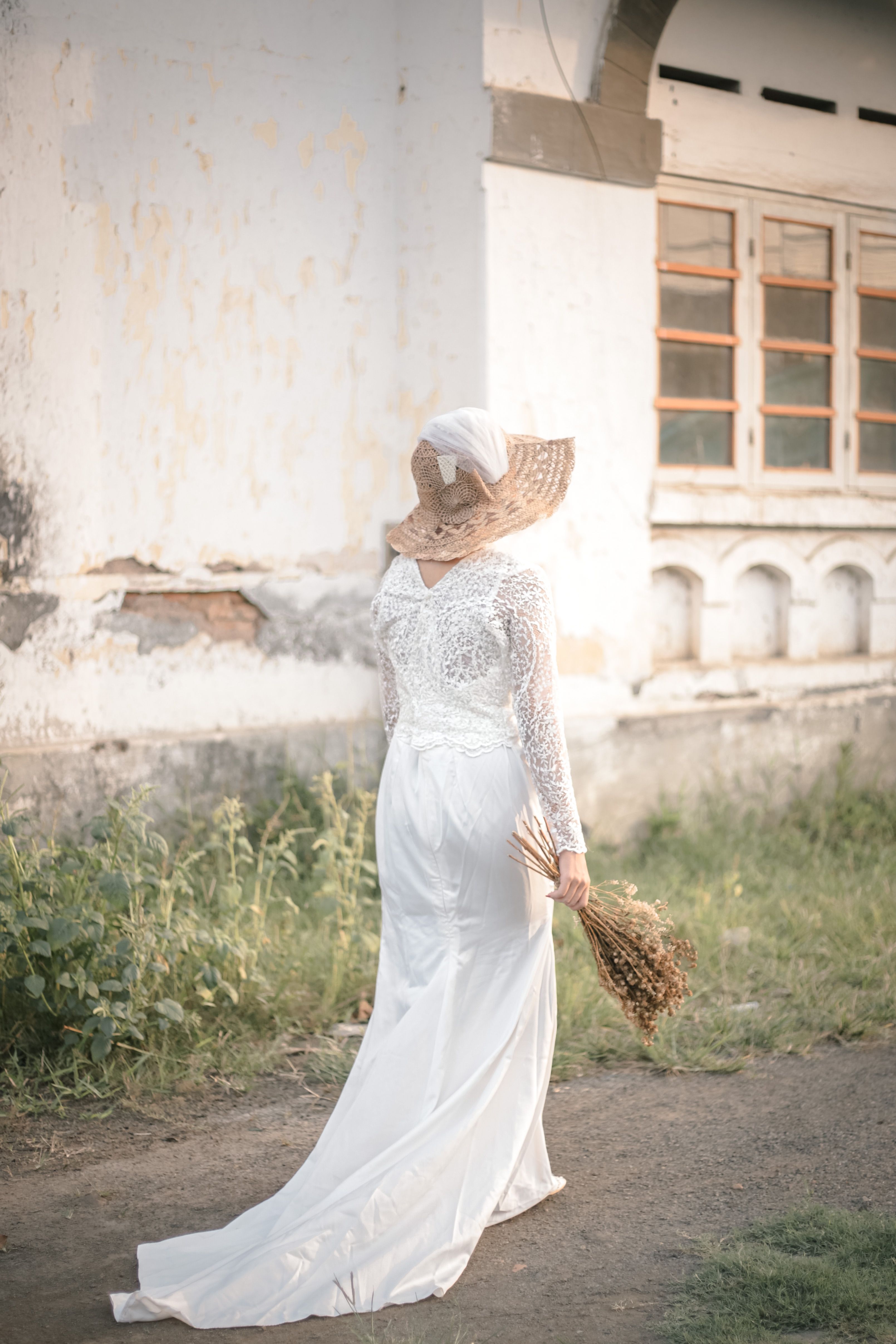 Back View of the Bride with · Free Stock Photo